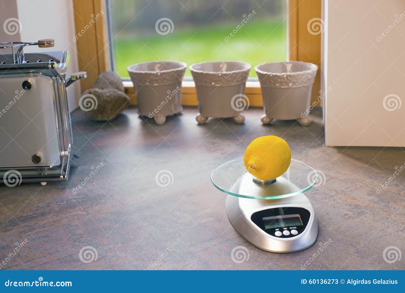 Lemon on an Electronic Scales Stock Image - Image of clear, path: 60136273