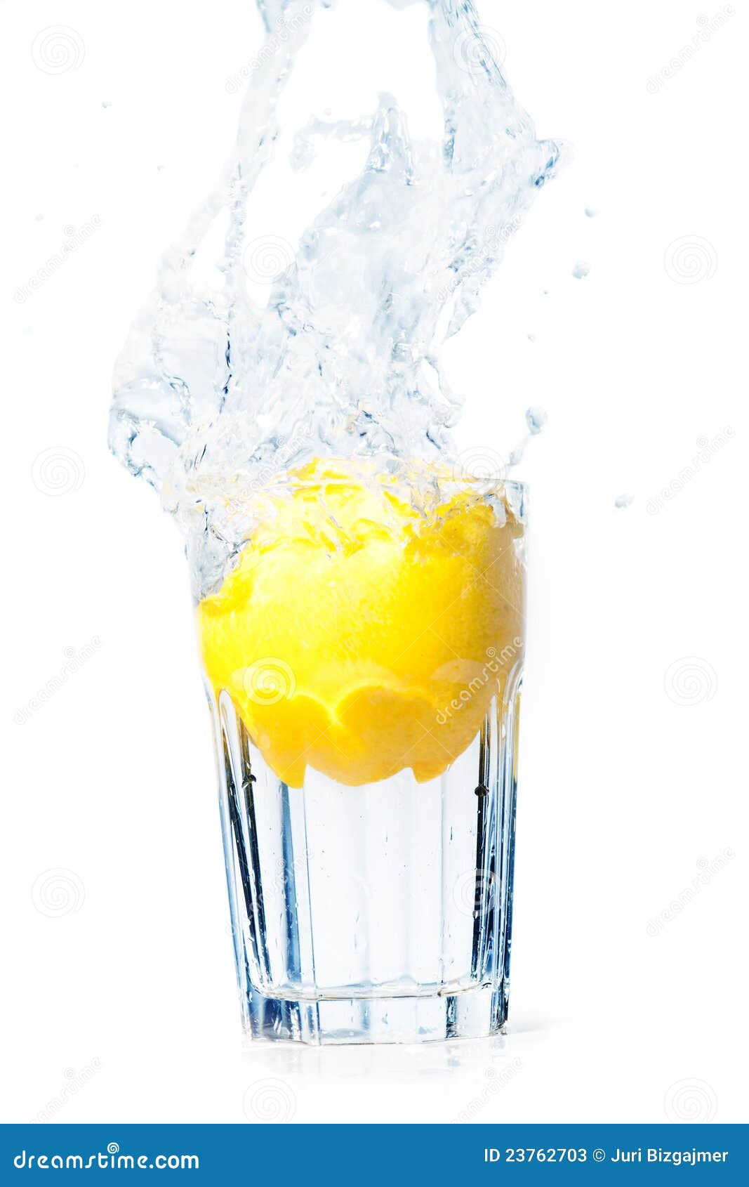 Lemon Falling in Glass with Water Stock Image - Image of vertical ...