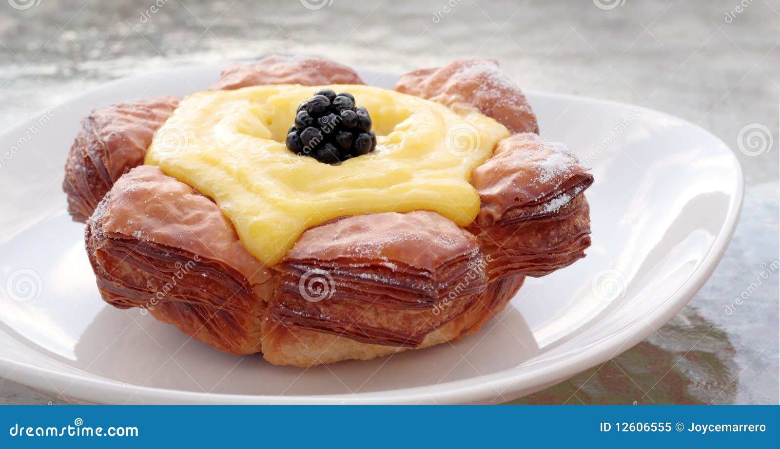 Lemon Filed Croissant stock image. Image of garnish, temptation - 12606555