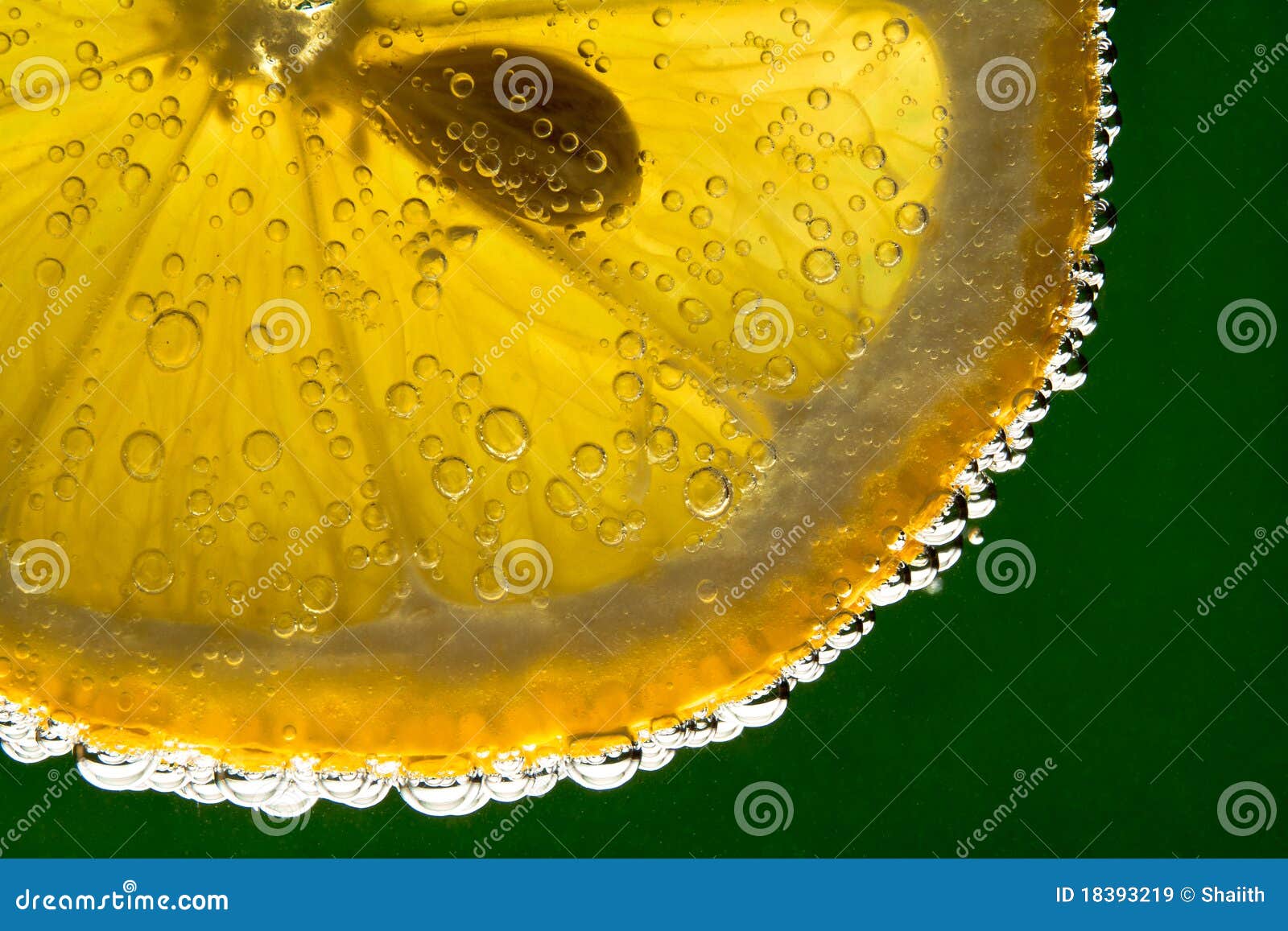 Lemon Fruit in Sparkling Water Stock Image - Image of water, lemon ...