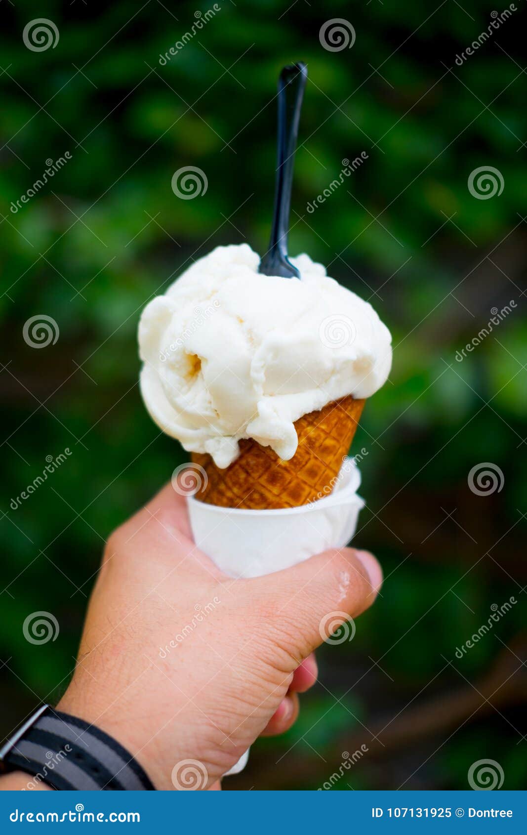 Lemon Ice Cream in Crispy Cone Stock Image - Image of summer, closeup ...