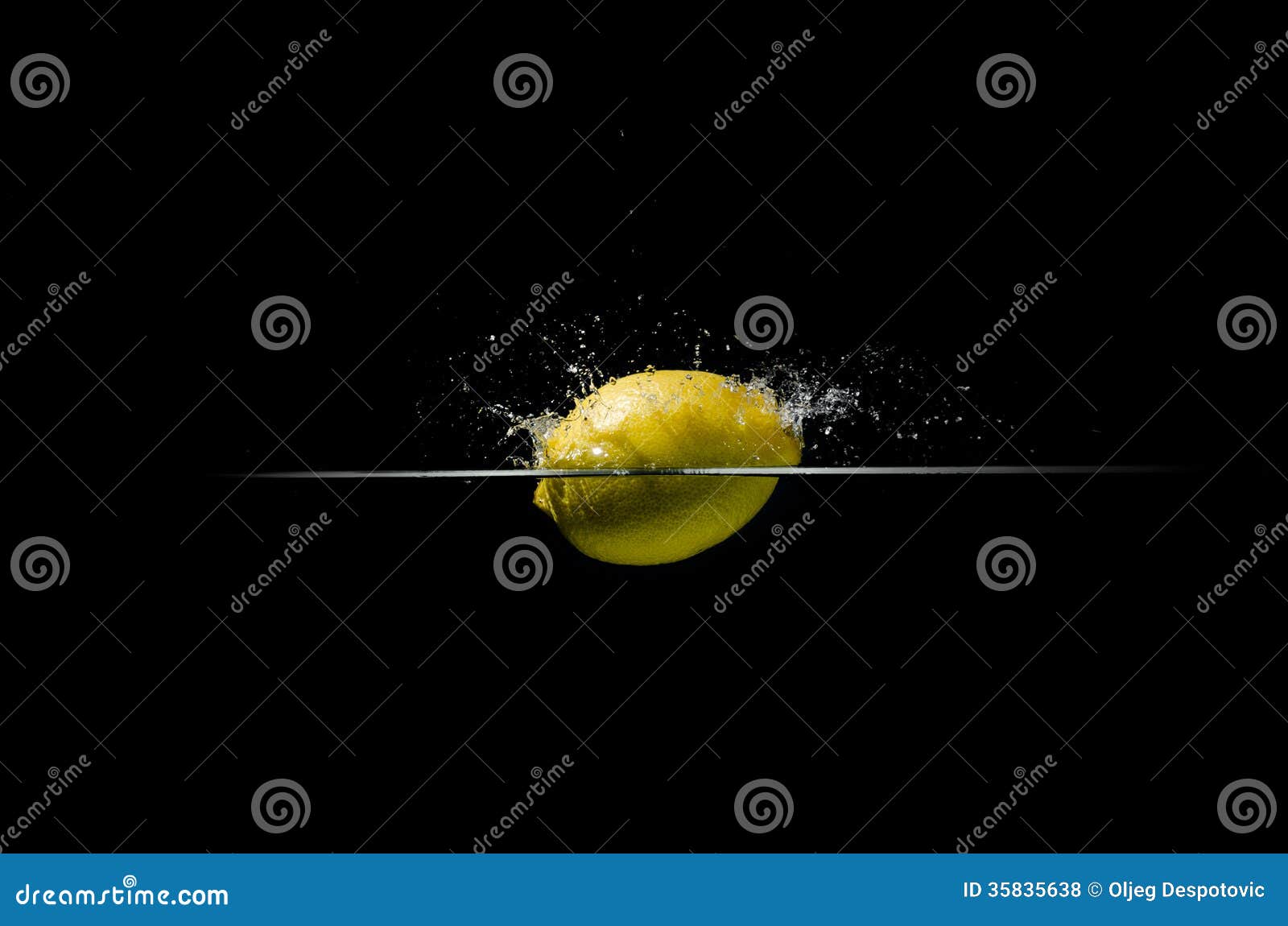 Lemon Making Splashes in the Water Stock Photo - Image of splashes ...