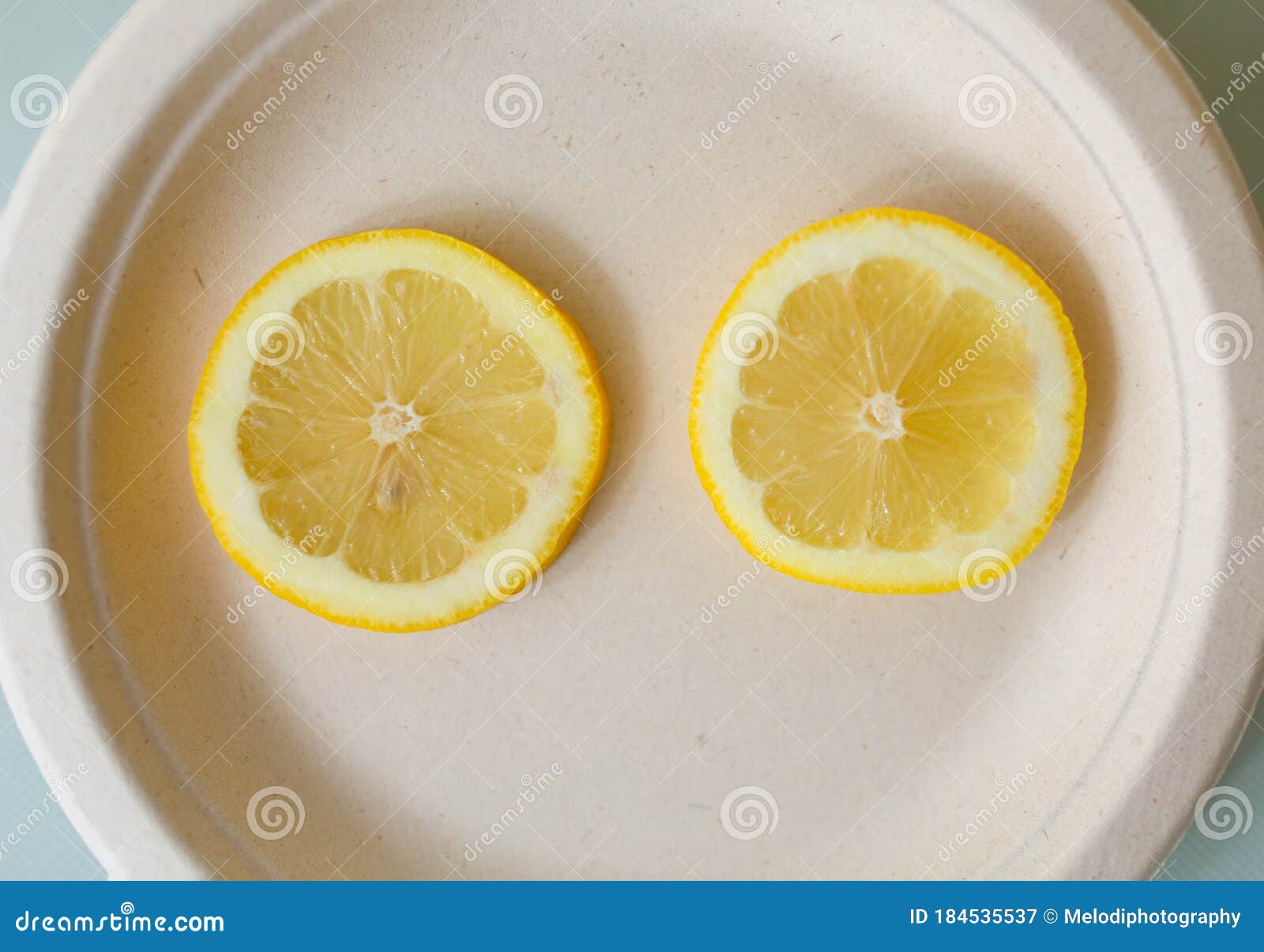 Lemon Slices in a Paper Plate Stock Image - Image of floral, fresh ...