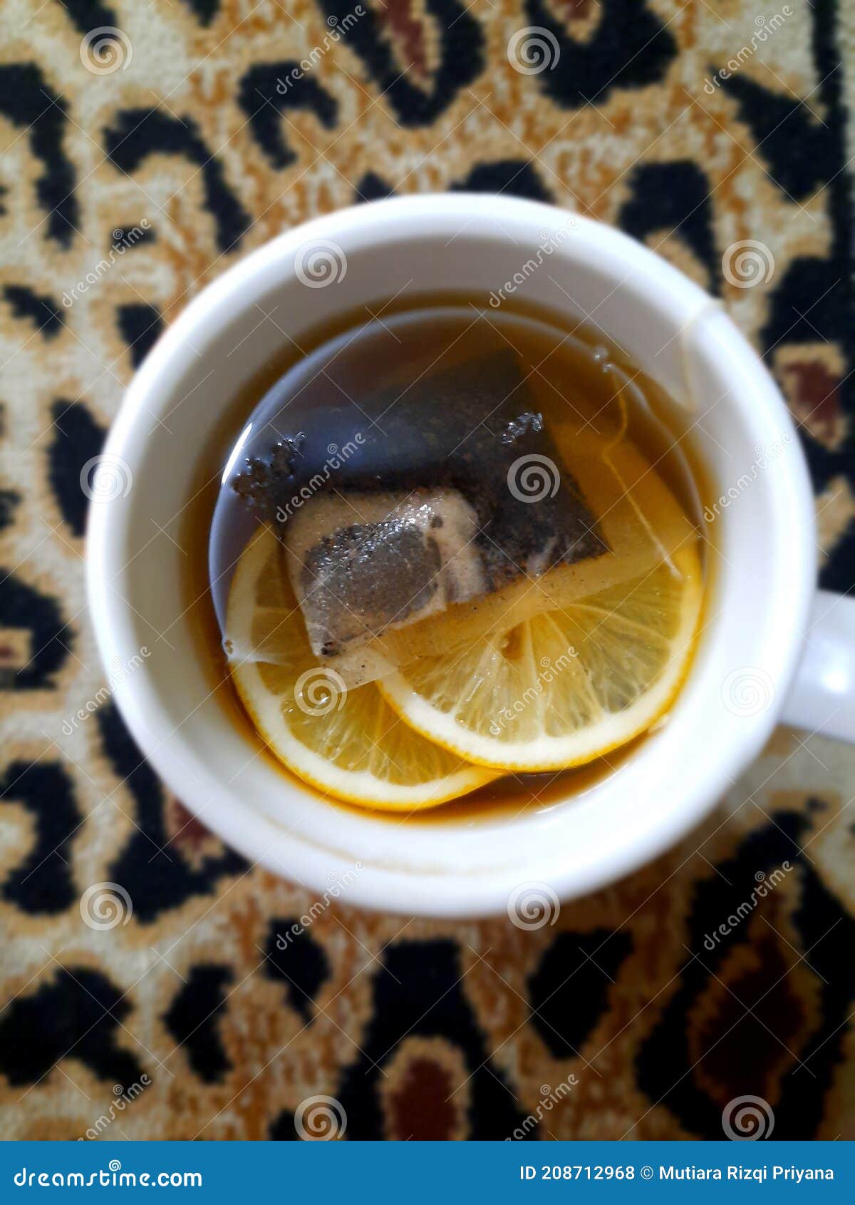 Lemon tea panas stock photo. Image of produce, snack - 208712968