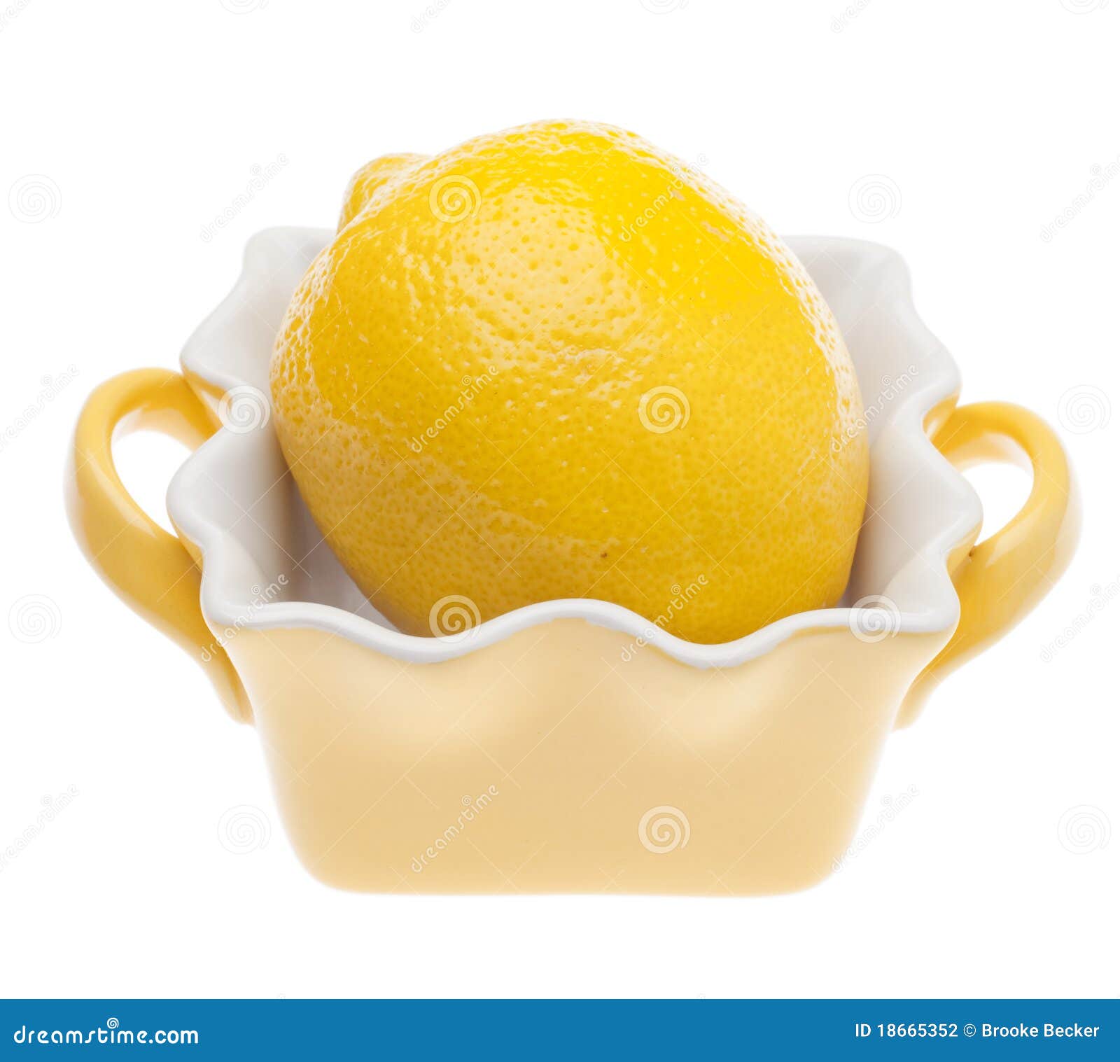 Lemon in a Yellow Cooking Dish Stock Photo - Image of juicy, path: 18665352