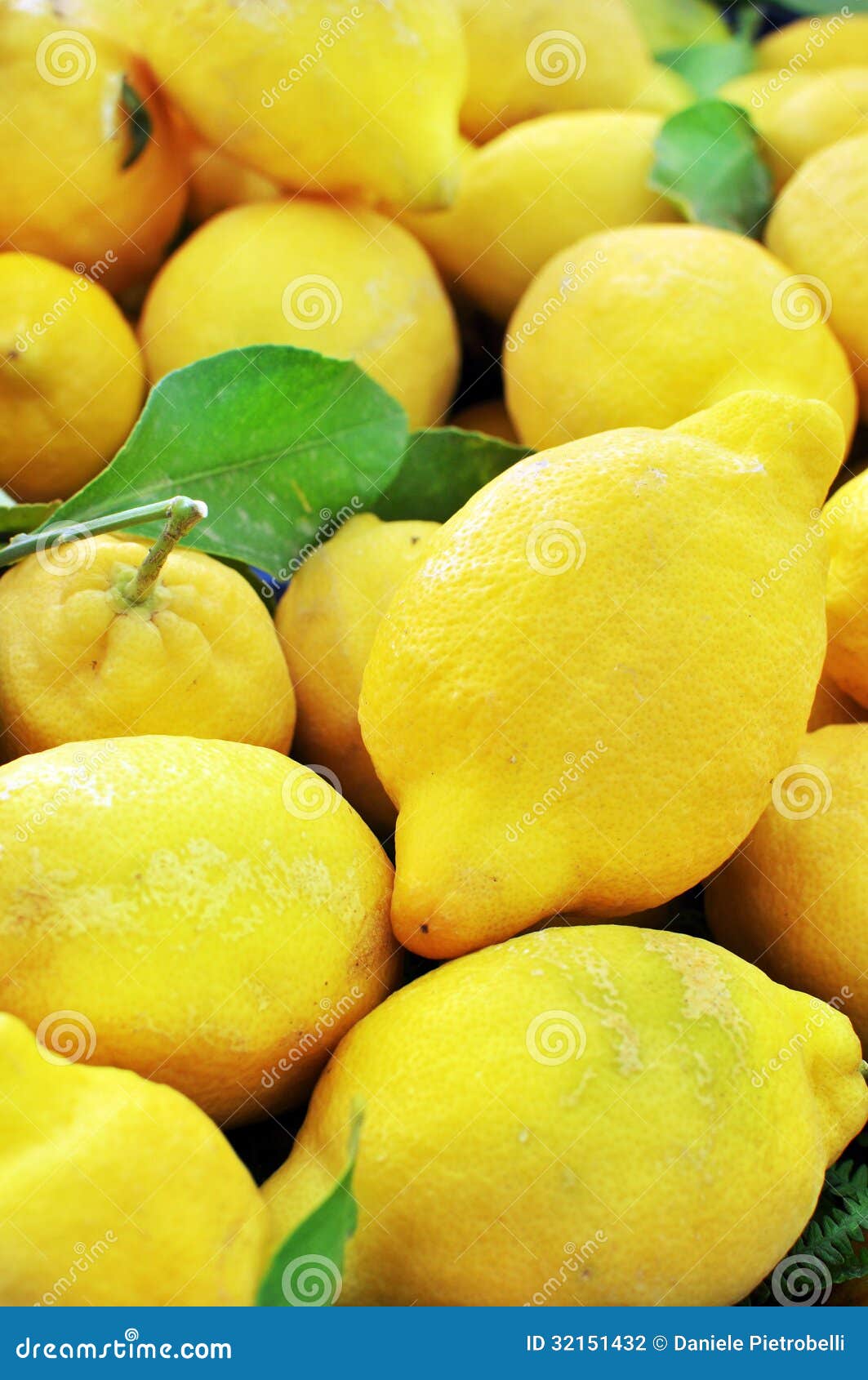 Lemons in a market stock photo. Image of lemon, lime - 32151432