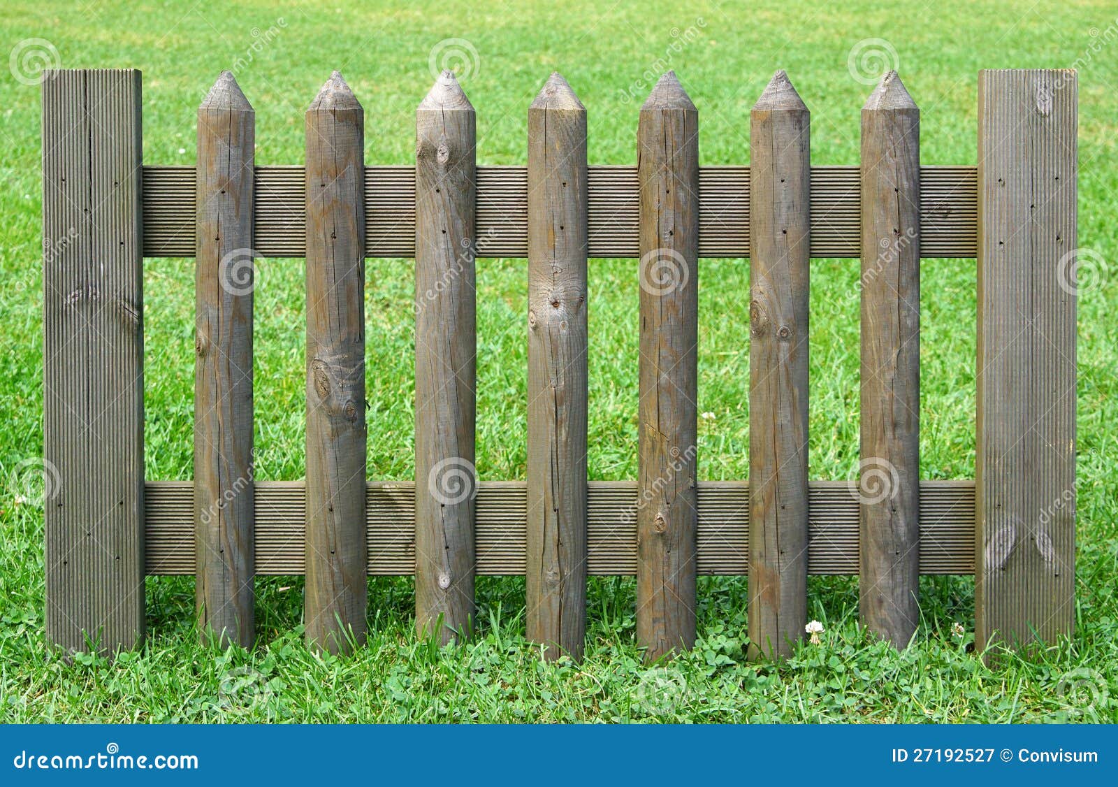 Length of wooden fencing stock image. Image of pointed - 27192527