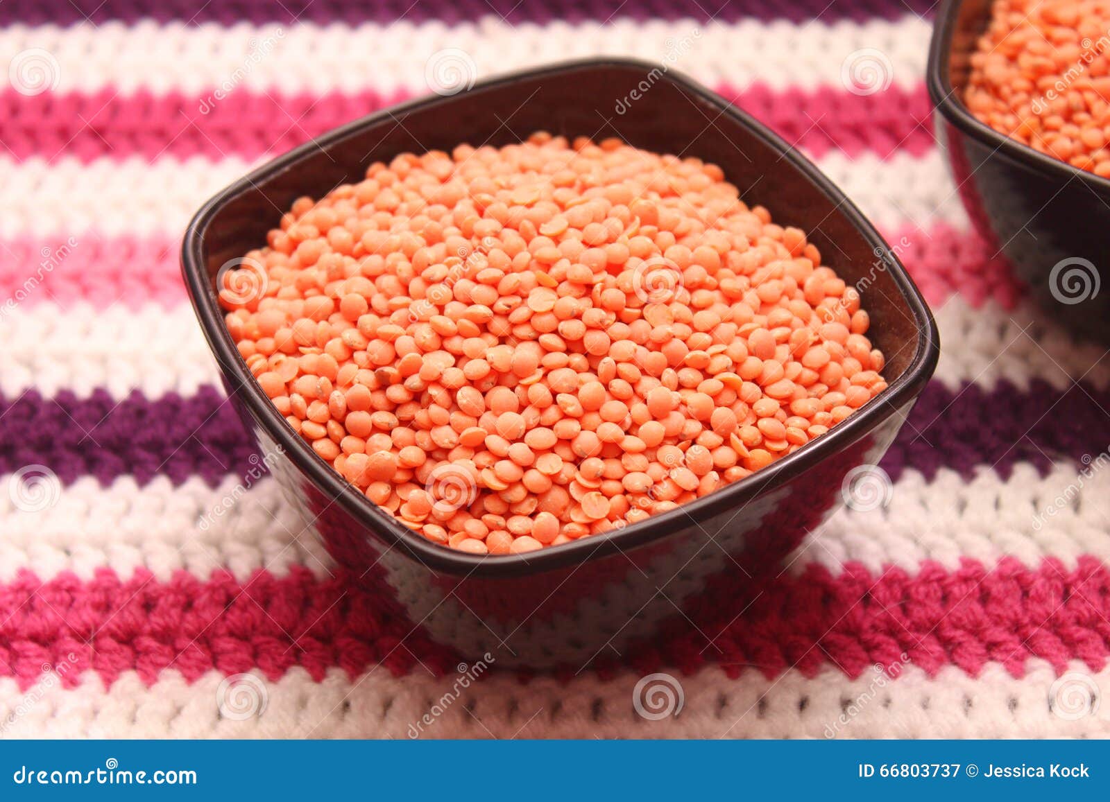 Lentejas rojas imagen de archivo. Imagen de lenteja, plato - 66803737