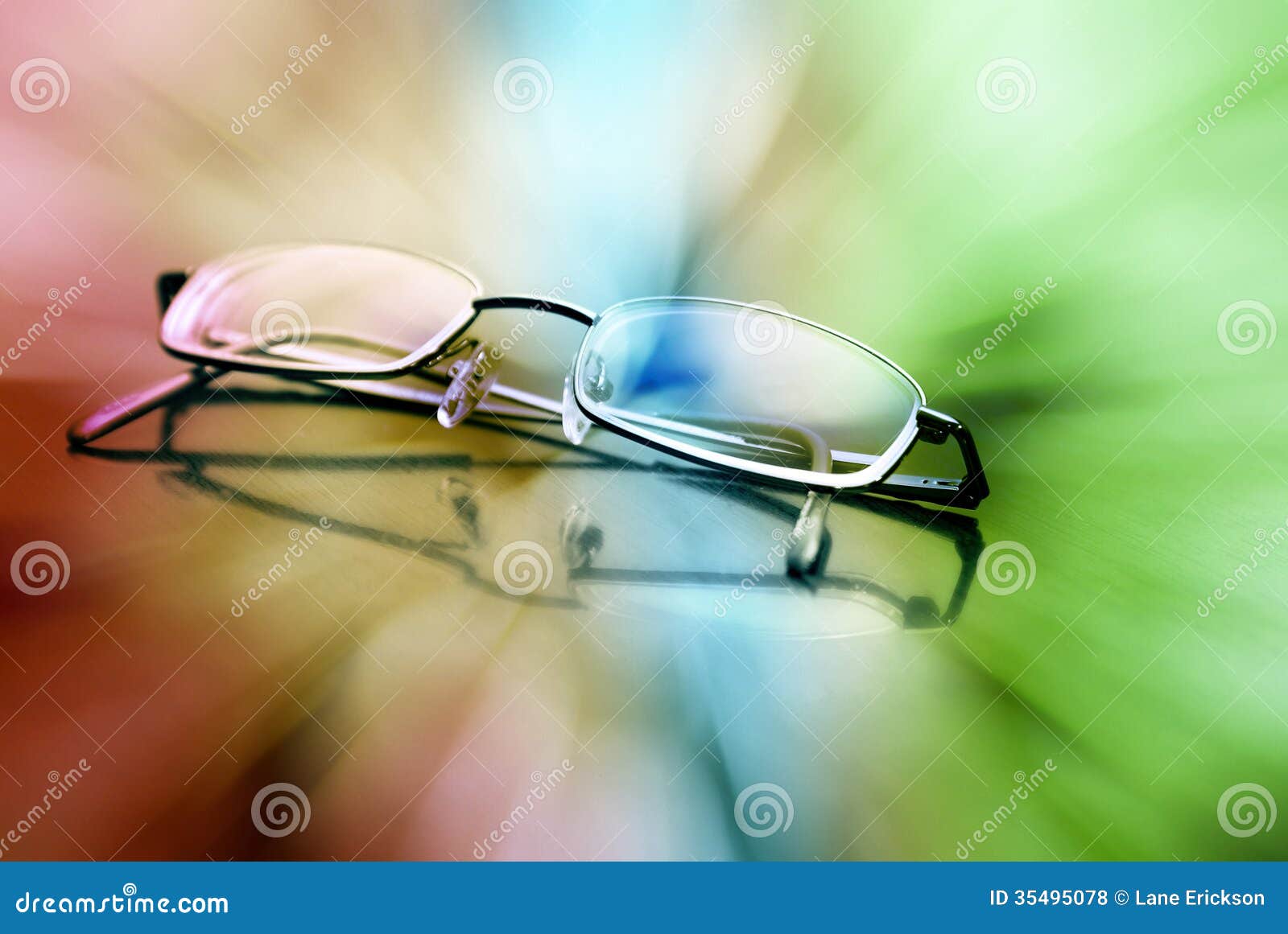 Lentes para ver colores foto de archivo. Imagen de oficina - 35495078