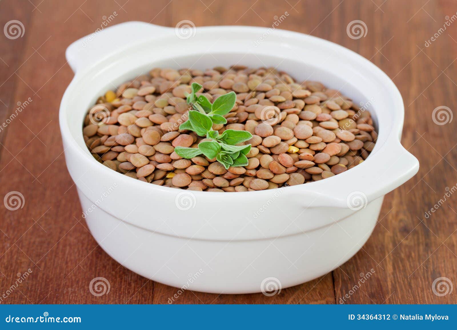 Lentil in white bowl stock photo. Image of background - 34364312