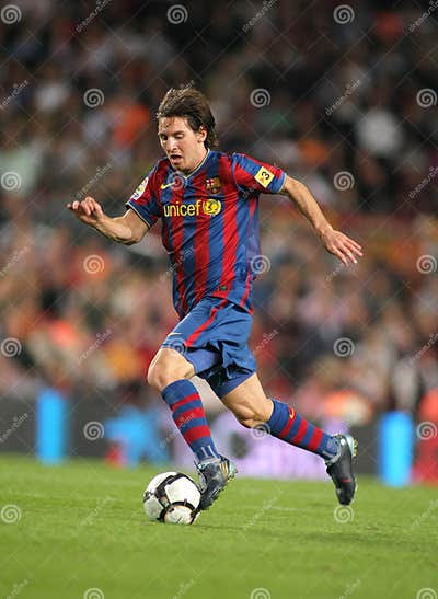 Leo Messi in action editorial photography. Image of spain - 10995282