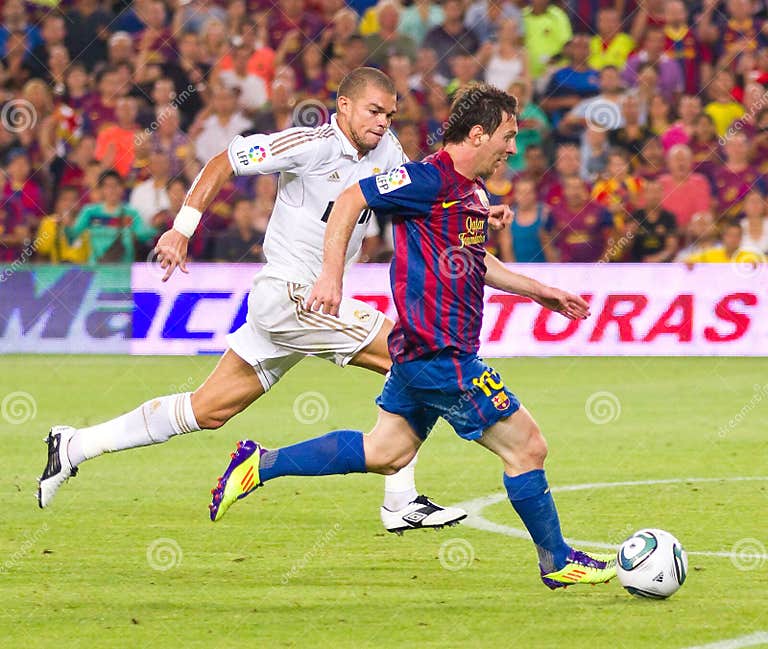 Leo Messi in action editorial stock photo. Image of argentinian - 20890183