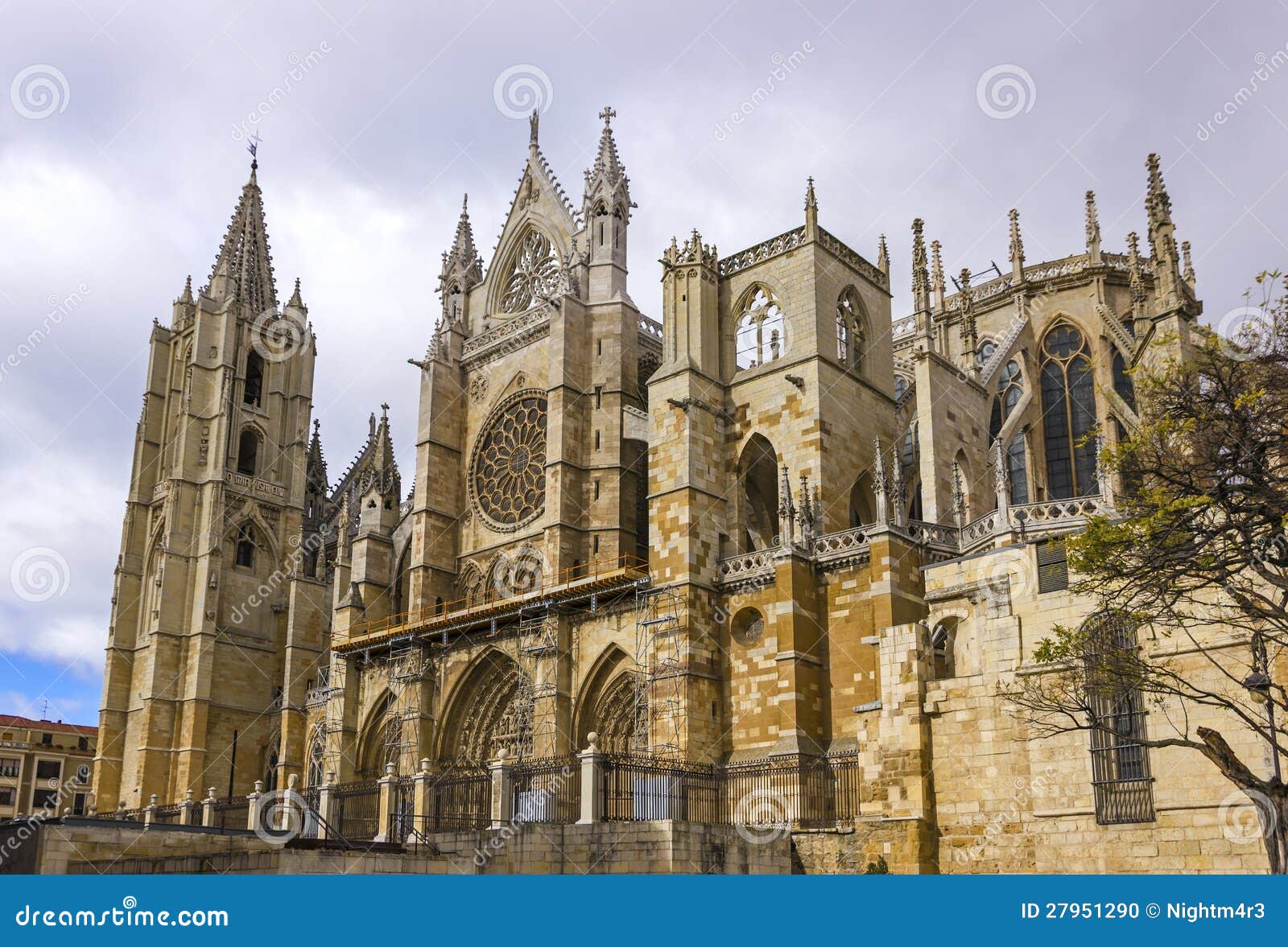 Leon Cathedral stock photo. Image of monument, faith - 27951290