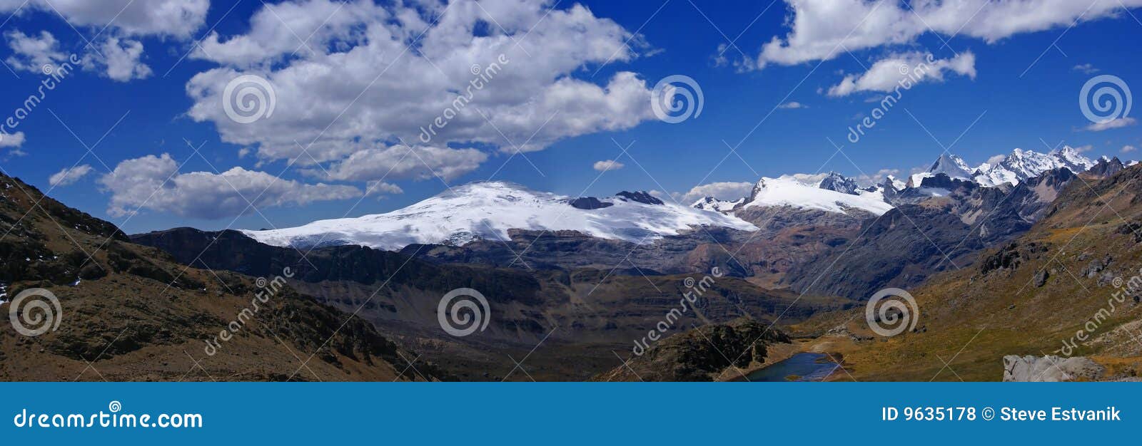 Leon Huscaran, Cordillera Ruara Stock Photo - Image of peru, glacier ...