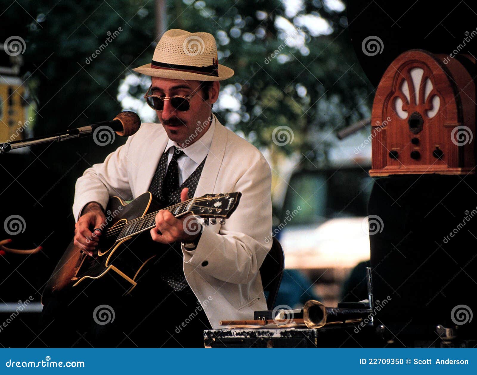 Leon Redbone Editorial Image | CartoonDealer.com #22709350