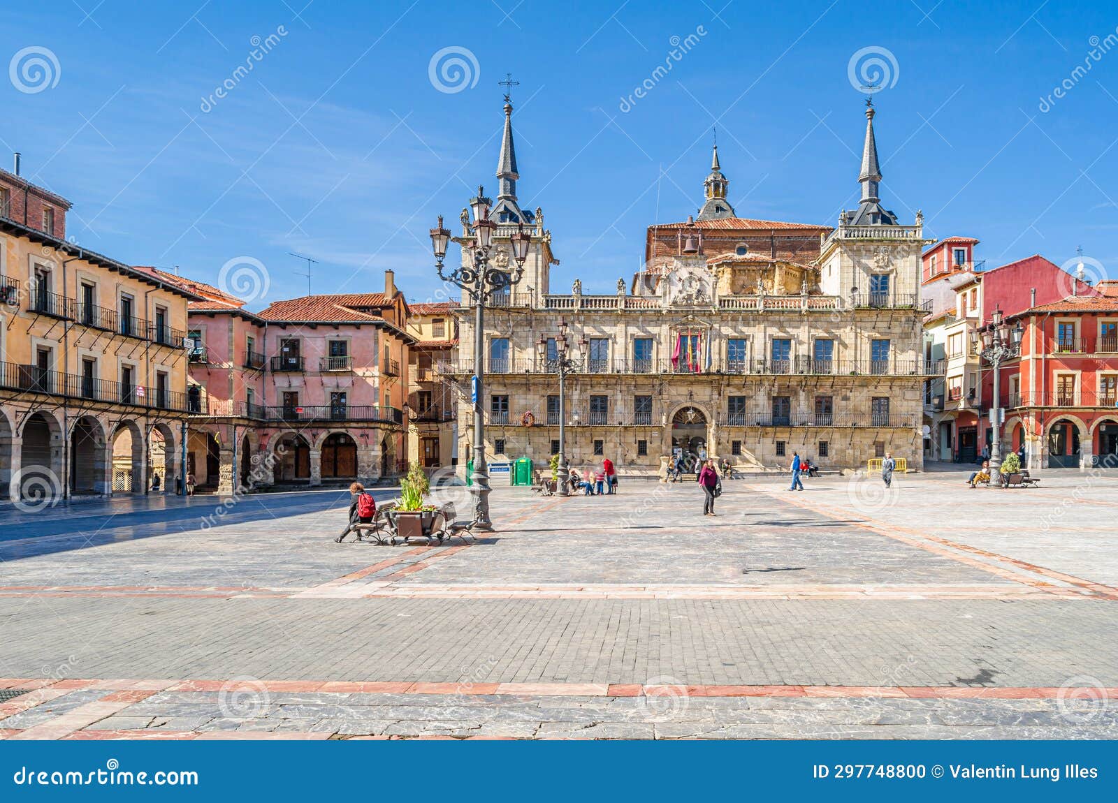 People in the Plaza Mayor (main Square) of Leon, Castile and Leon ...
