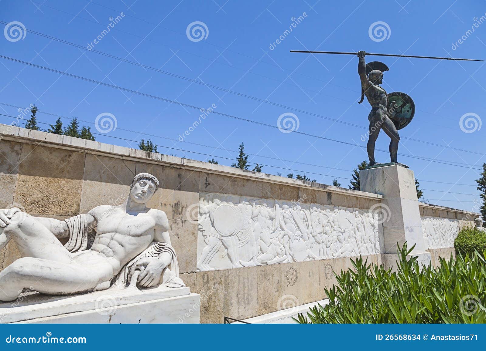 300 King Leonidas Statue