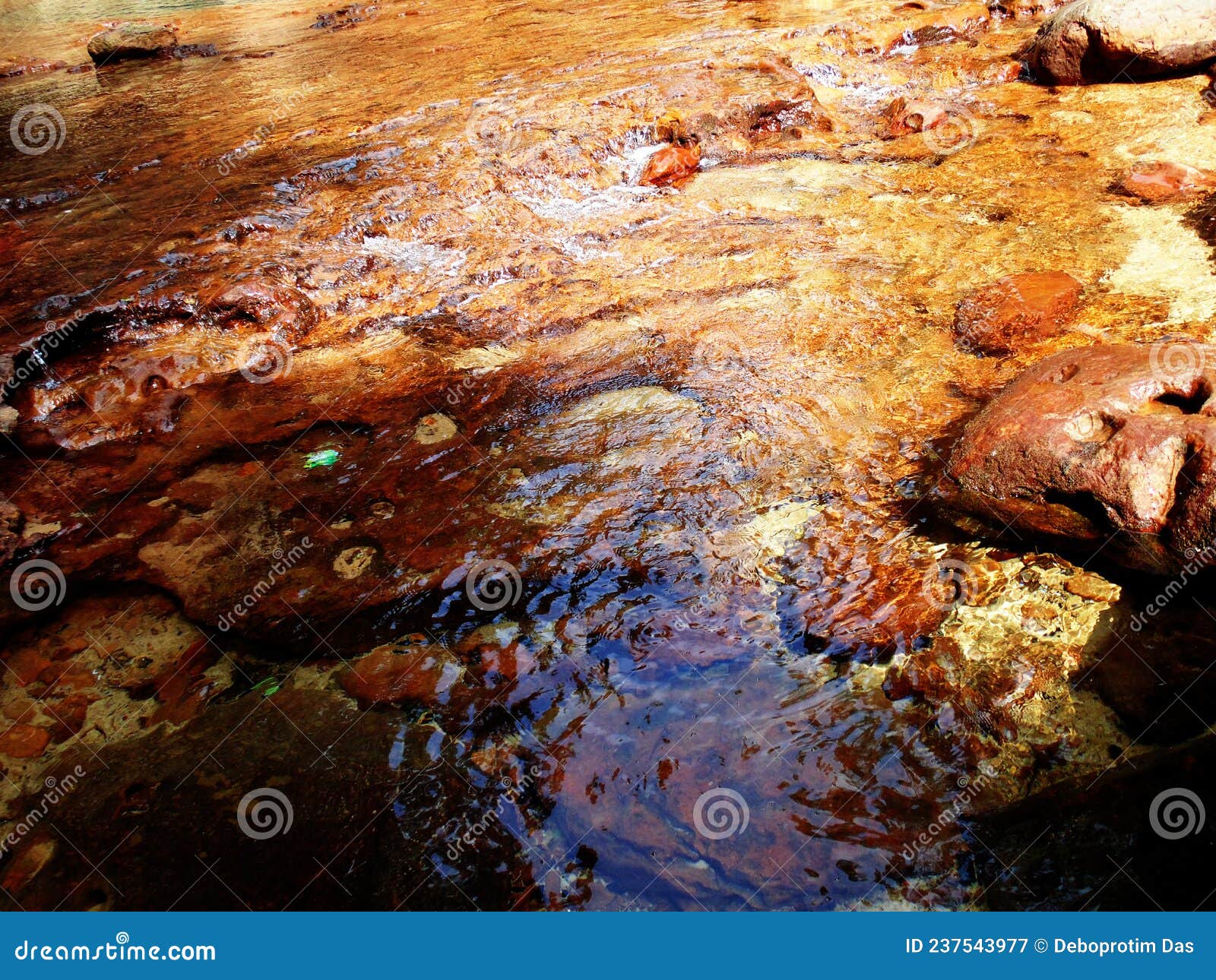Les Cascades De Wei Sawdong L'eau Limpide Image stock - Image du ...