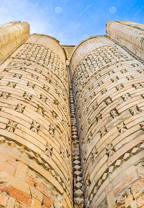Les colonnes de brique photo stock. Image du décoration - 55938466