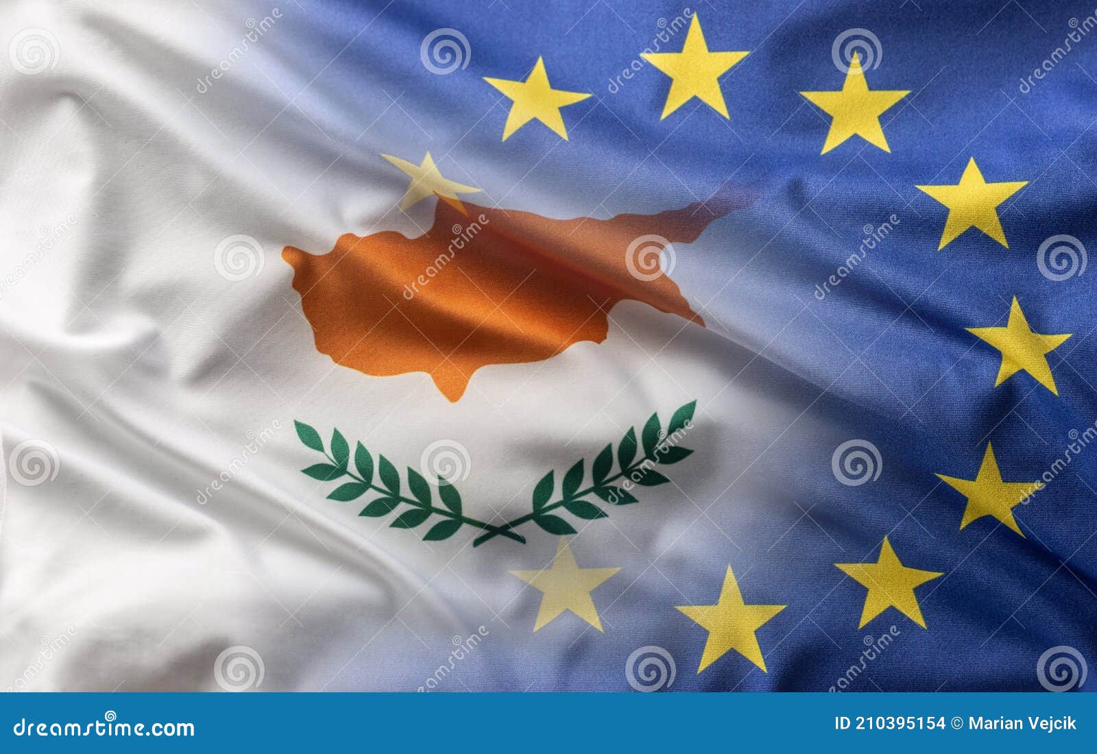 Les Drapeaux De Chypre Et De L'ue Flottent Au Vent Photo stock - Image ...