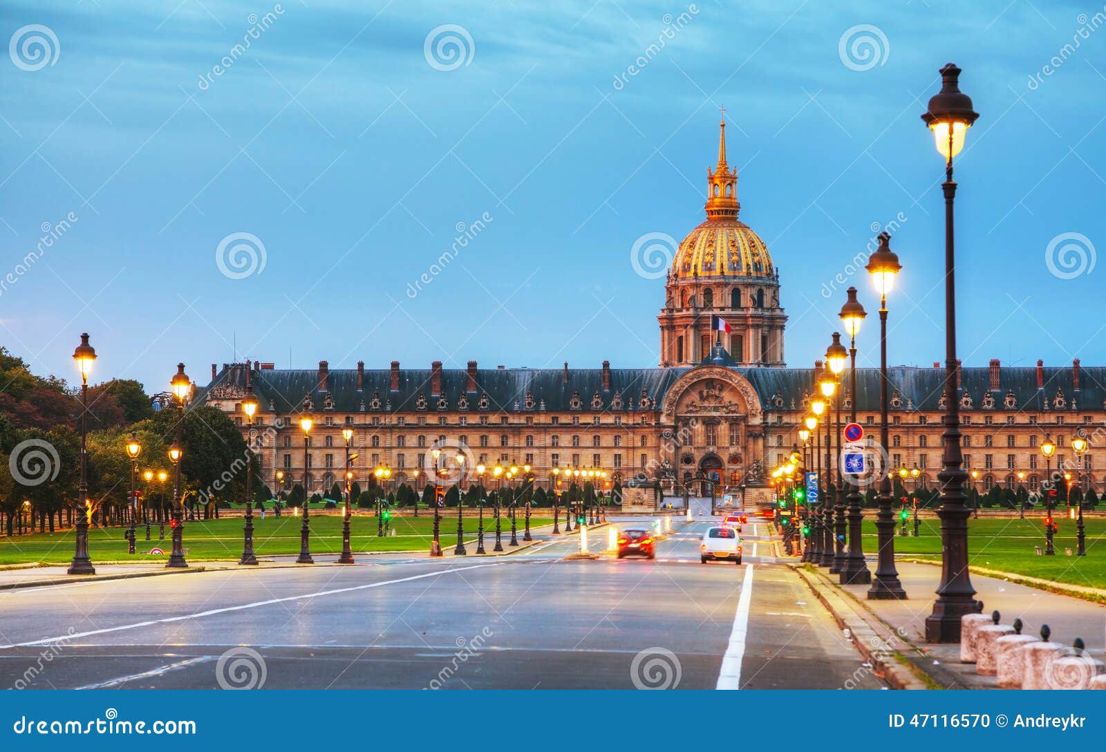 Les Invalides Building in Paris Stock Photo - Image of french, building ...