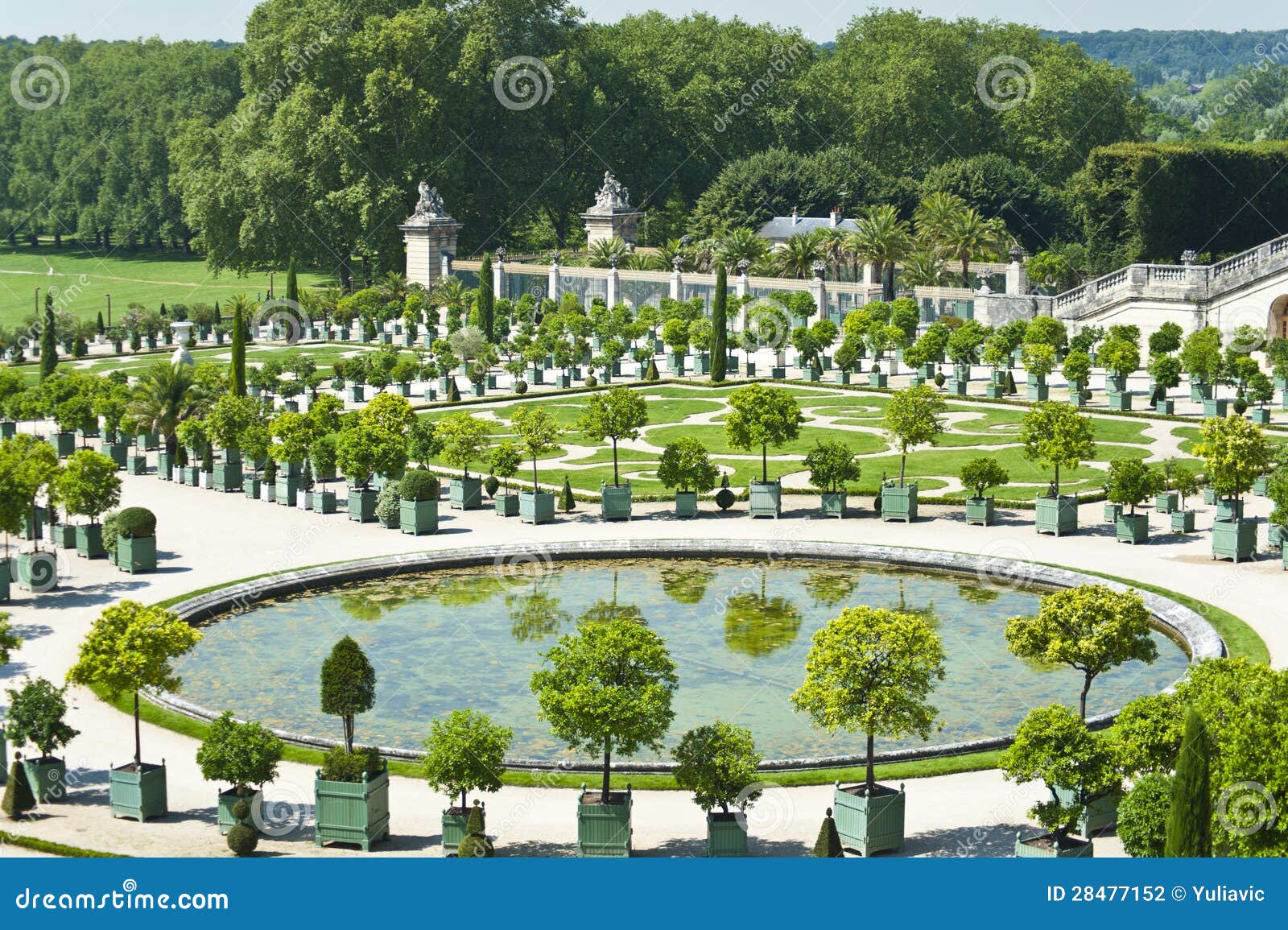 Les Jardins Du Palais De Versailles Photo stock - Image du jardin ...