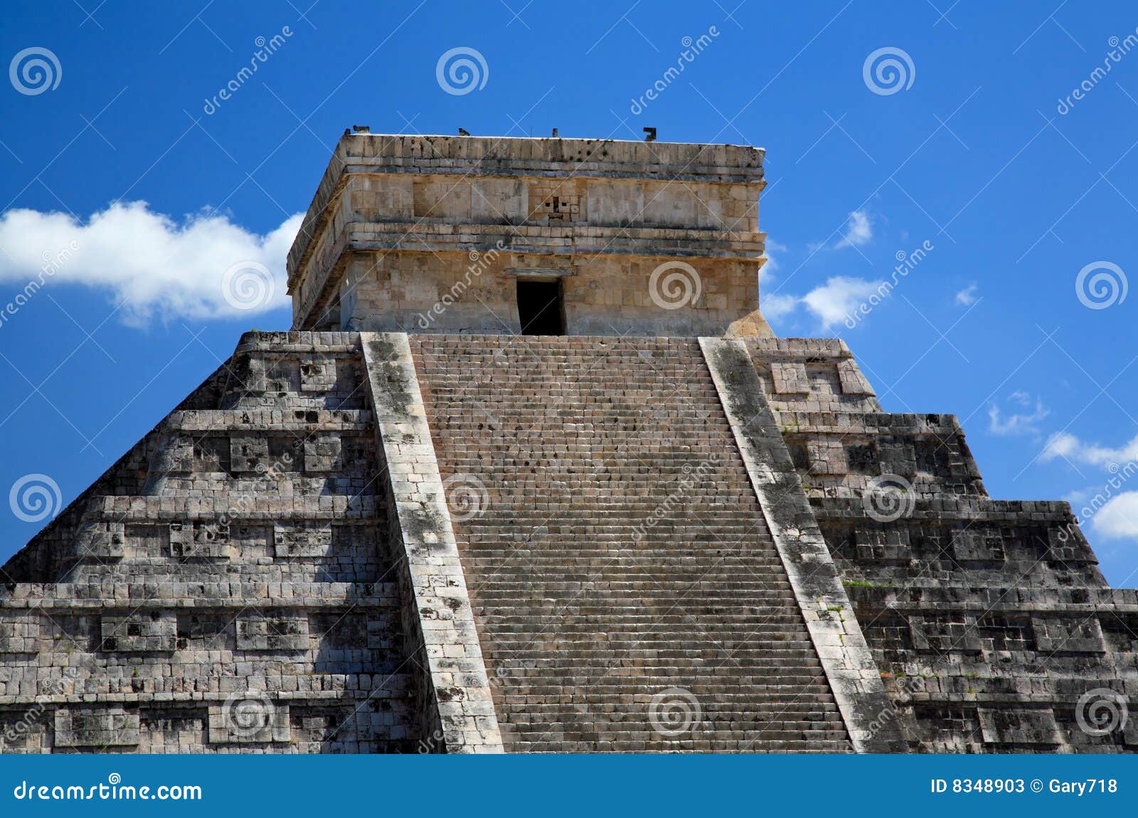 Les Temples De Chichen Le Temple D'itza Au Mexique Image. Image: 8348903