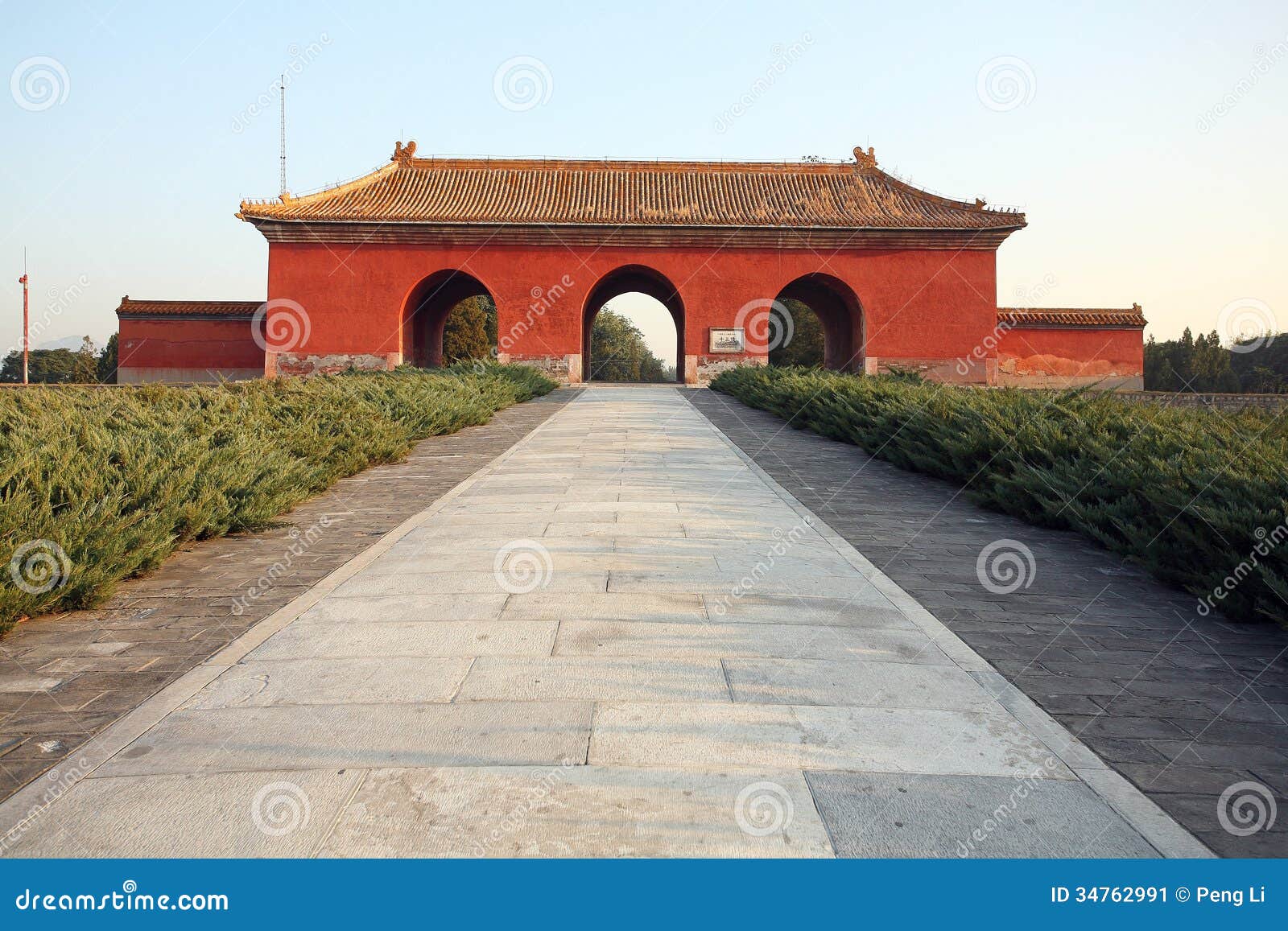 Les tombes de Ming image stock. Image du tombeaux, groupe - 34762991