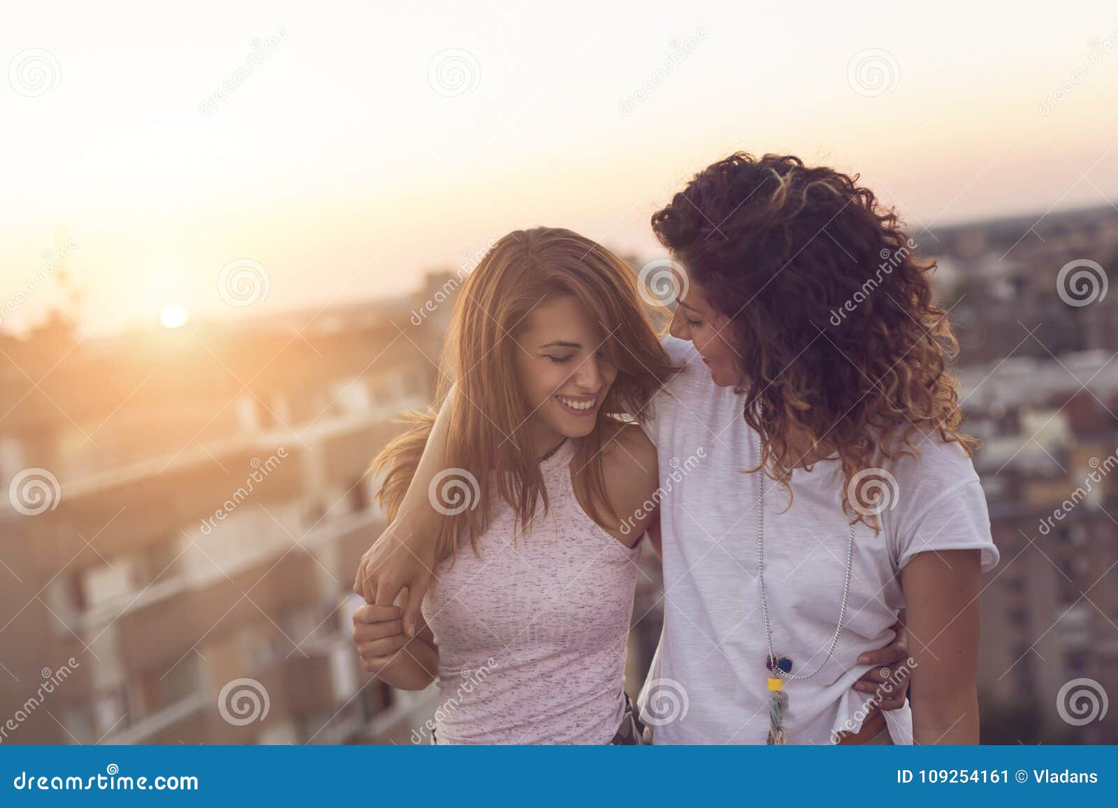Lesbisch Paar Stock Afbeelding Image Of Aantrekkelijk 109254161