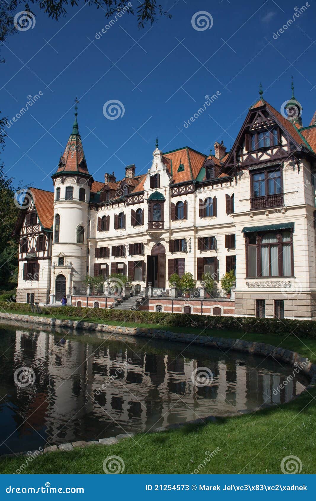 Lesna castle stock image. Image of czech, castle, architecture - 21254573