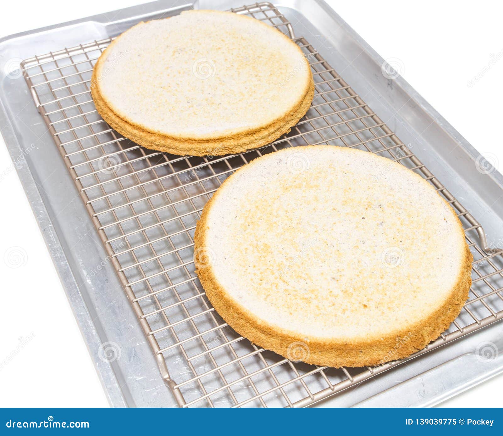 Let Cake Cool on a Cooling Rack Stock Image - Image of dessert, tasty ...