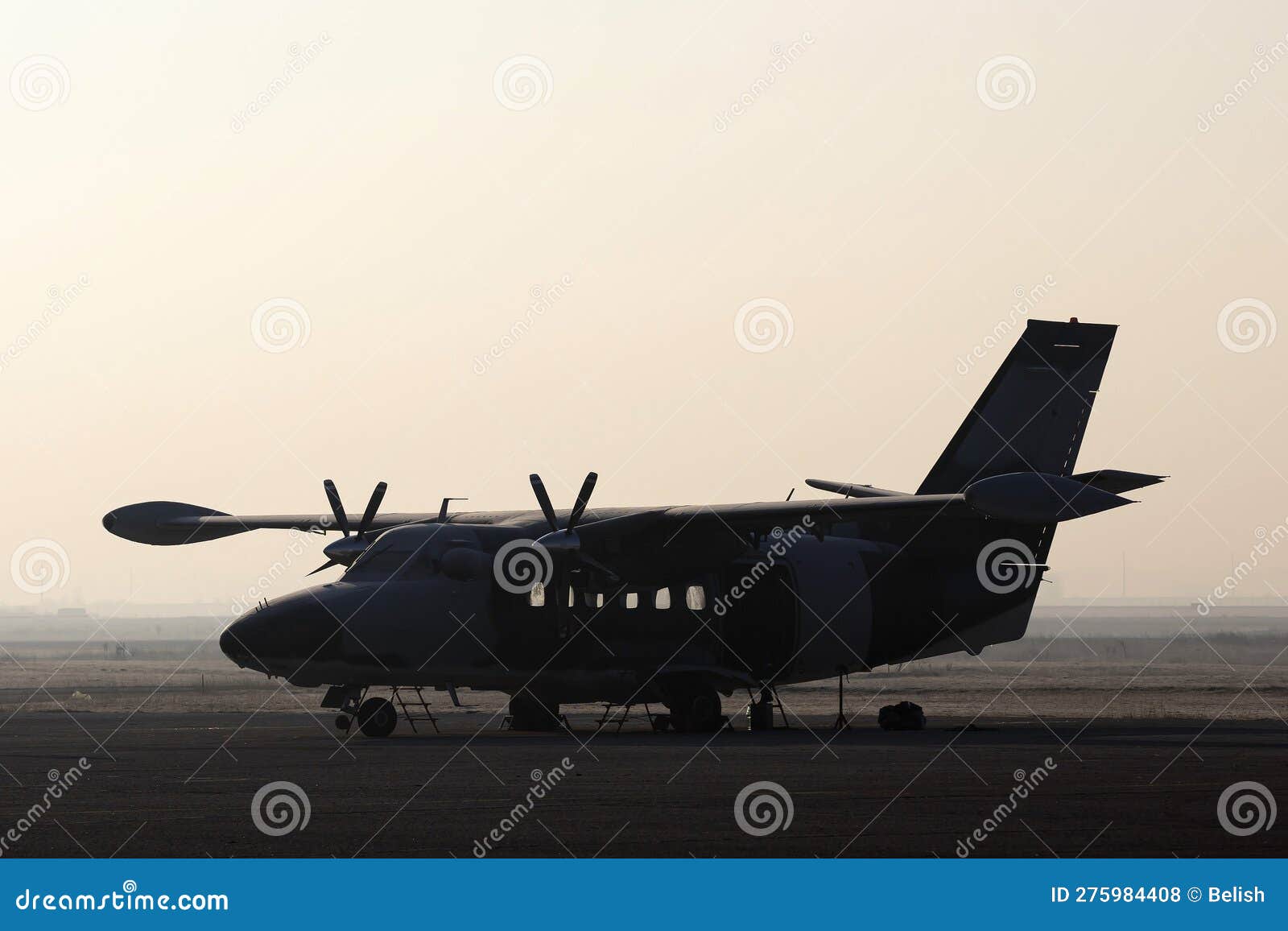 Let L-410 Turbolet editorial stock photo. Image of engine - 275984408