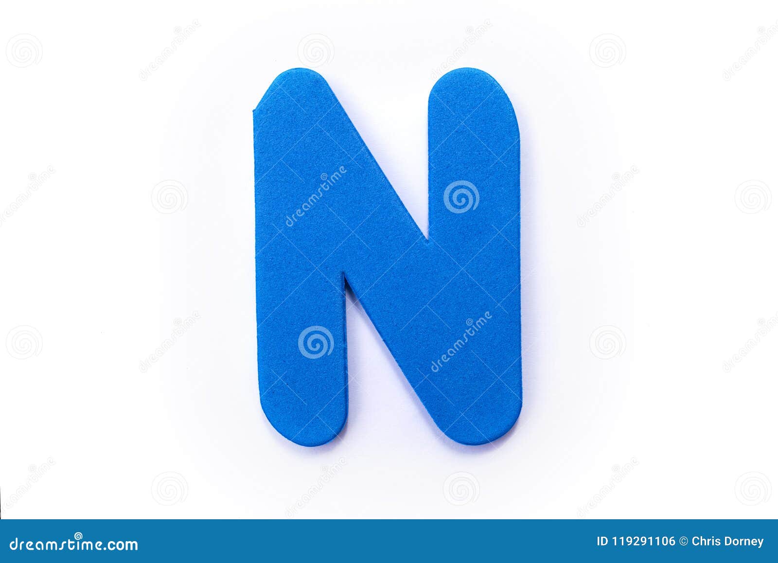 Letra azul N foto de archivo. Imagen de vibrante, colorido - 119291106