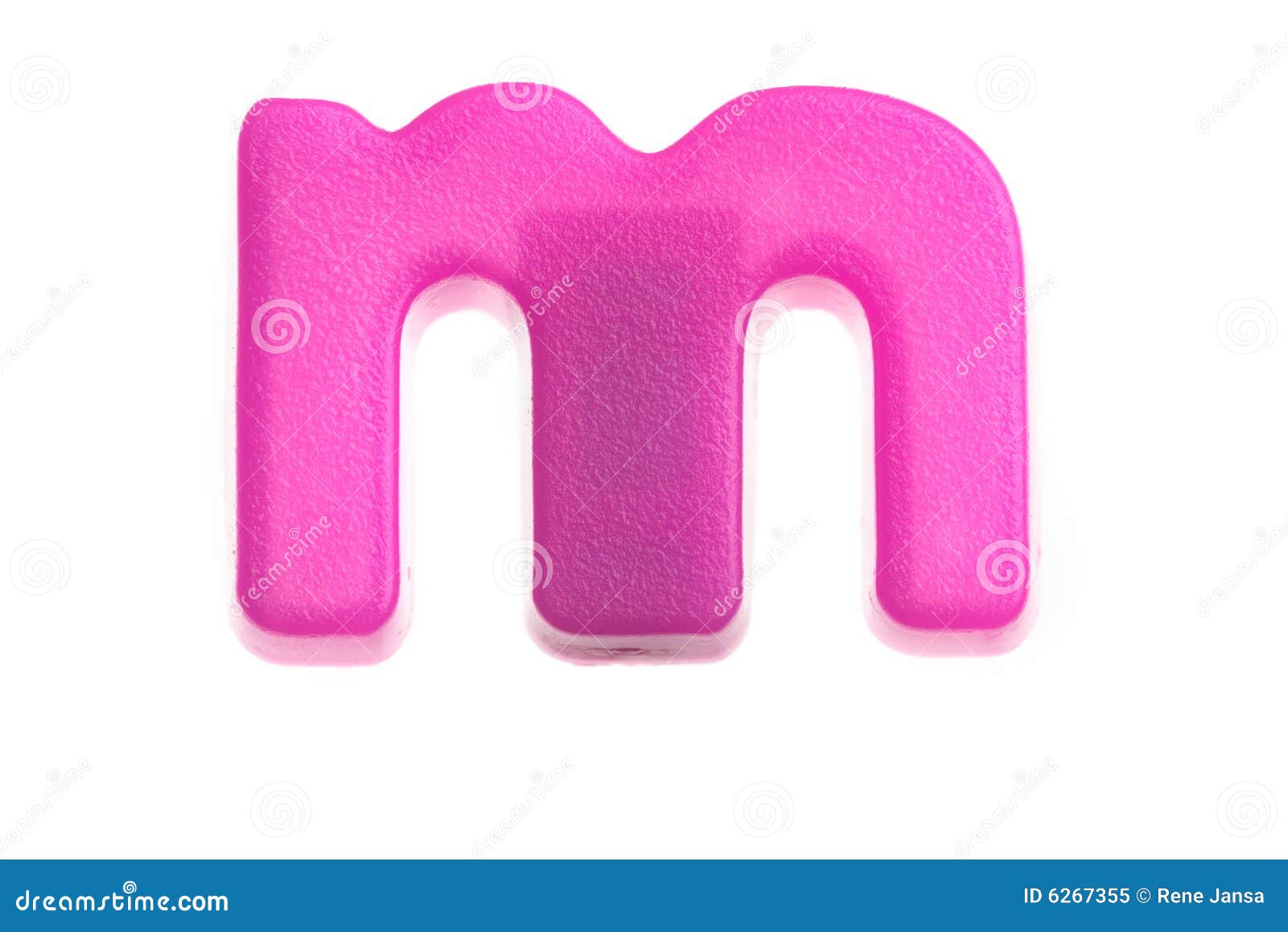 Letra cor-de-rosa m imagem de stock. Imagem de branco - 6267355