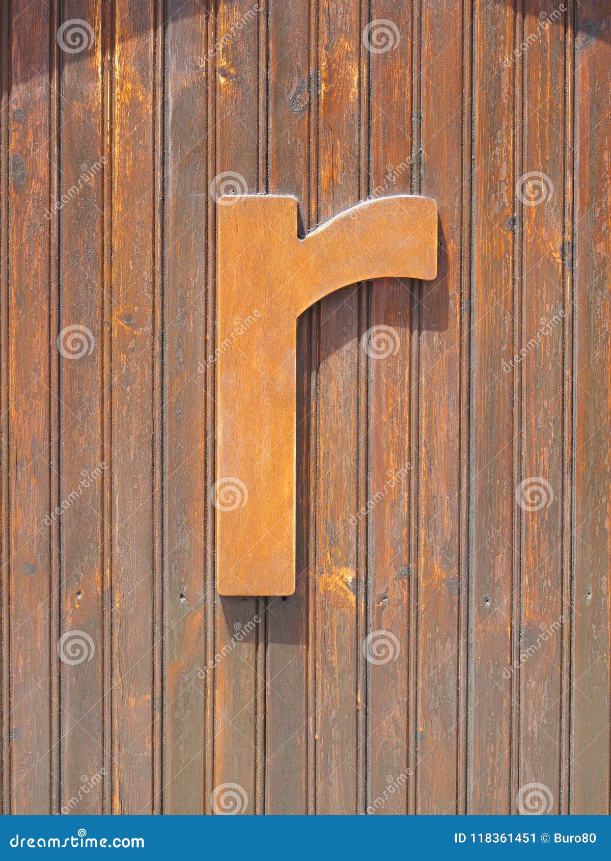 Letra R En Madera Observada Imagen de archivo - Imagen de brazos ...