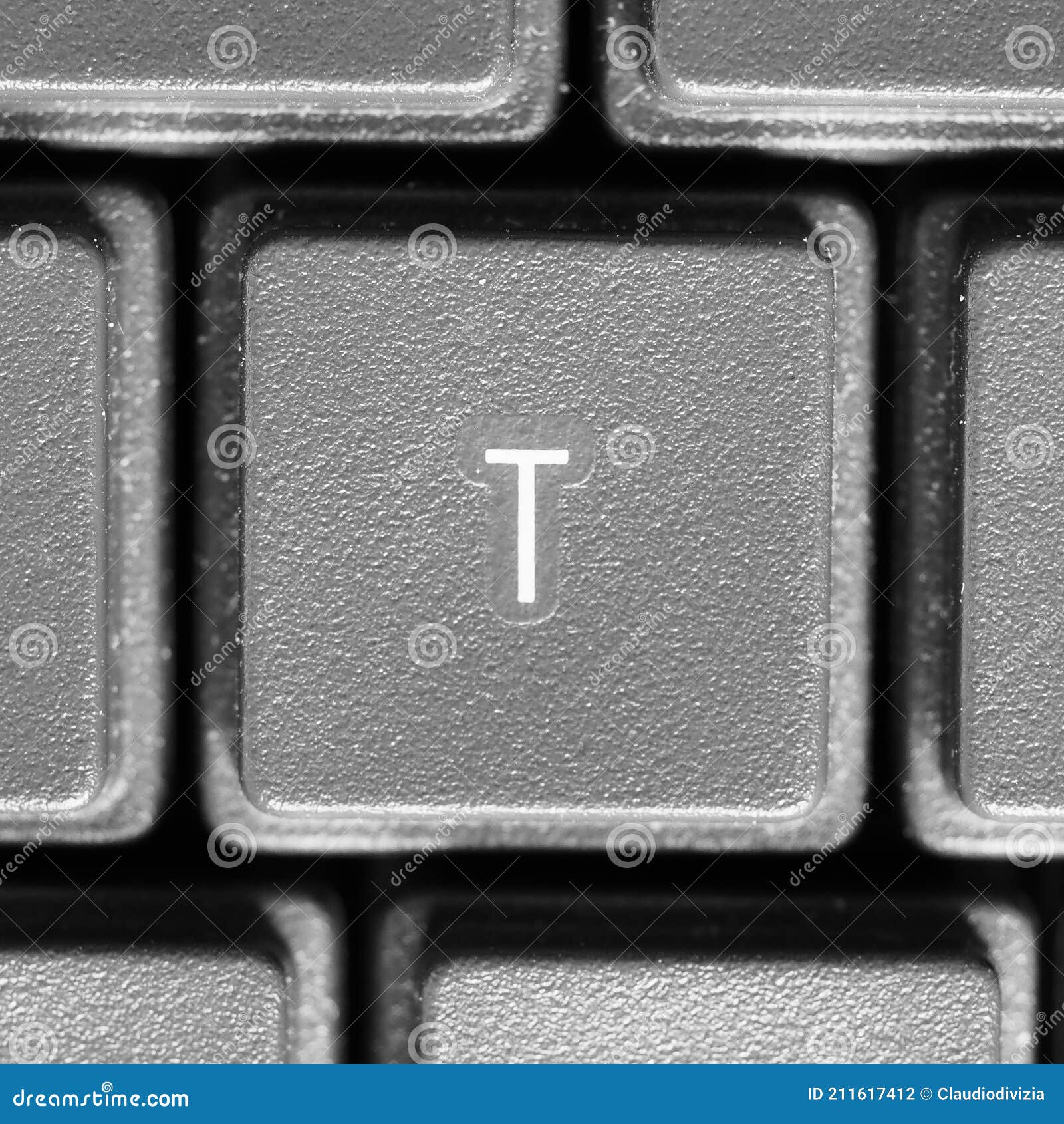 Letra T No Teclado Do Computador Foto de Stock - Imagem de datilografar ...