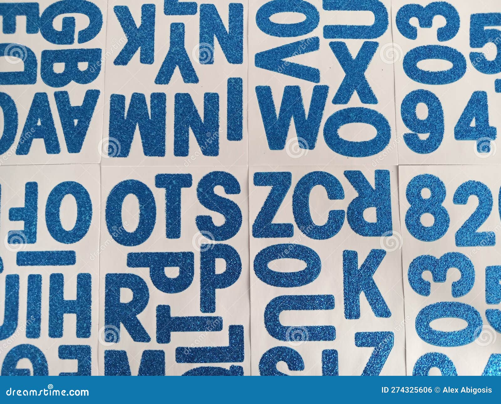 Letras Azules Sobre Fondo Blanco Foto de archivo - Imagen de texto ...