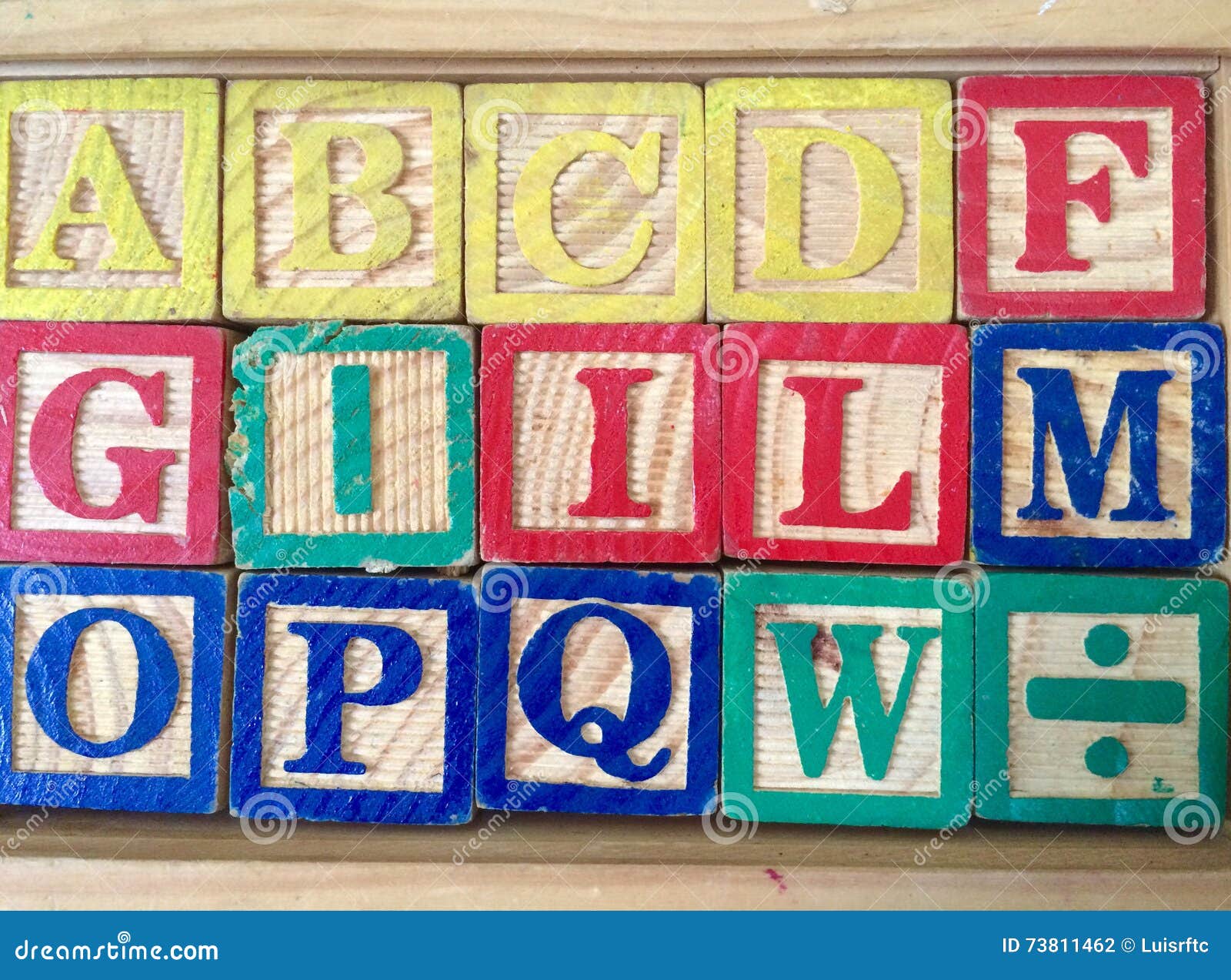 Letras coloridas foto de archivo. Imagen de educativo - 73811462