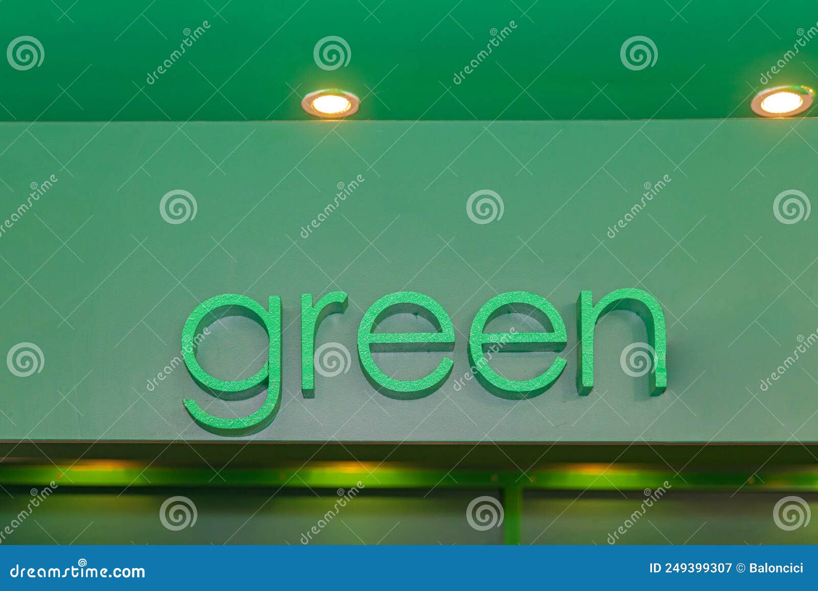Letras 3d verdes imagem de stock. Imagem de refletores - 249399307