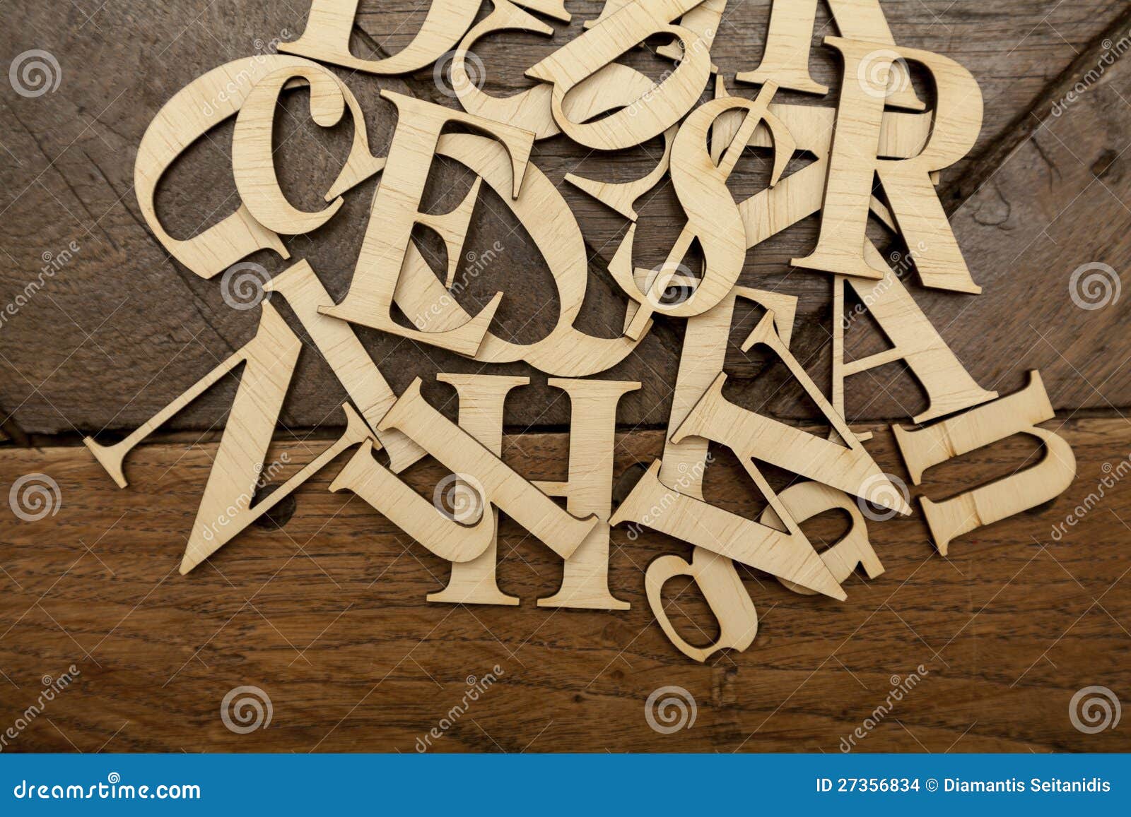 Letras De Madeira Do Alfabeto Foto de Stock - Imagem de letras ...