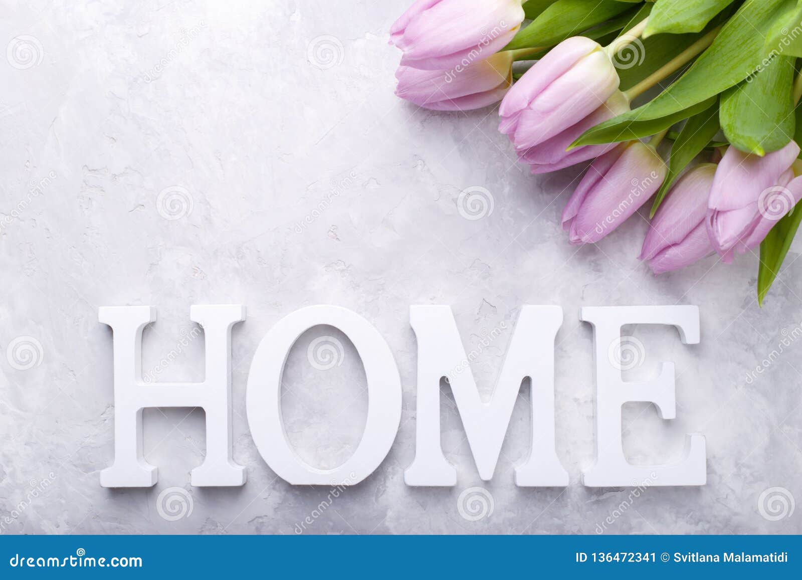 Letras De Madera Que Forman La Palabra HOGAR Imagen de archivo - Imagen ...