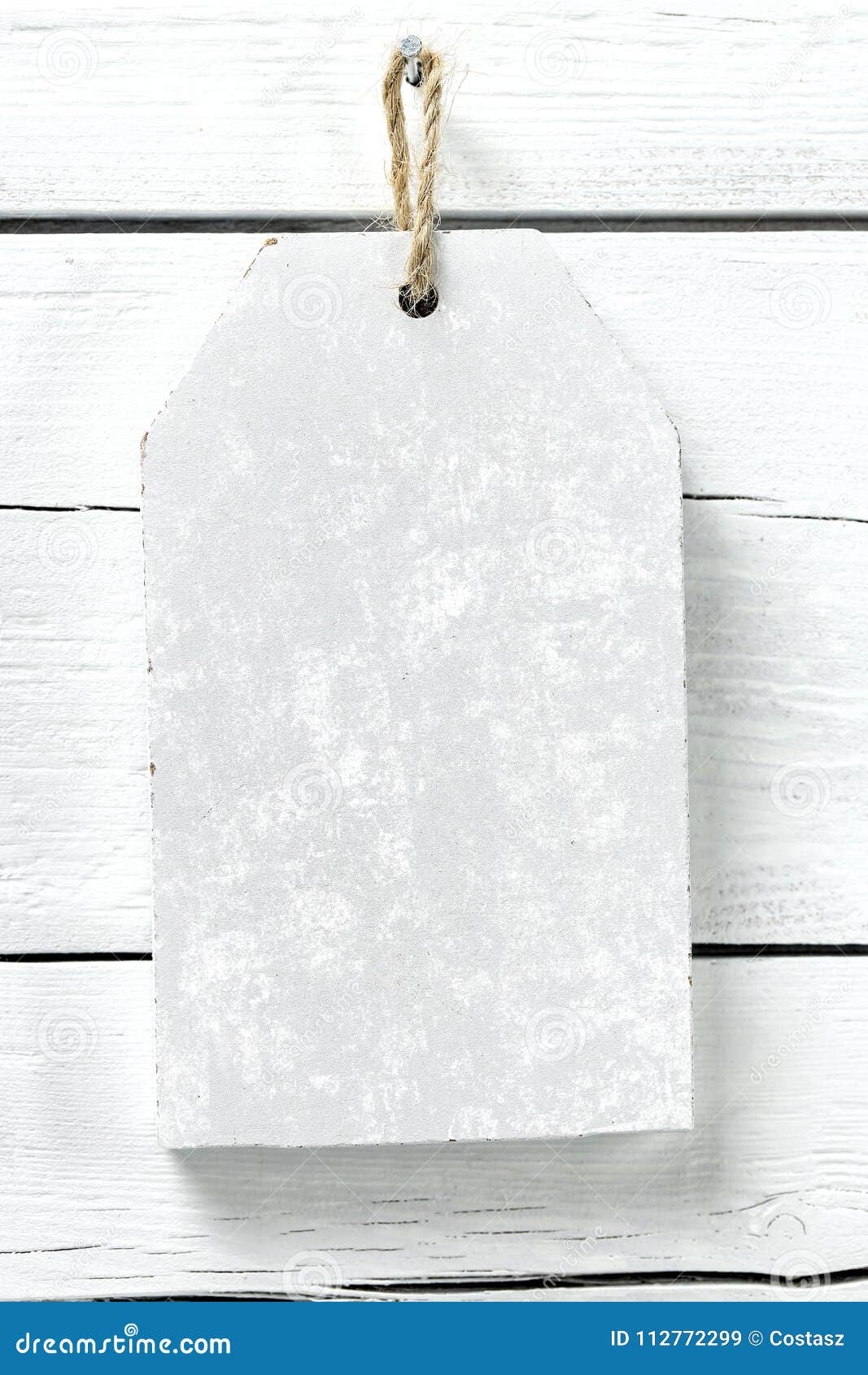 Letrero de madera blanco imagen de archivo. Imagen de elemento - 112772299