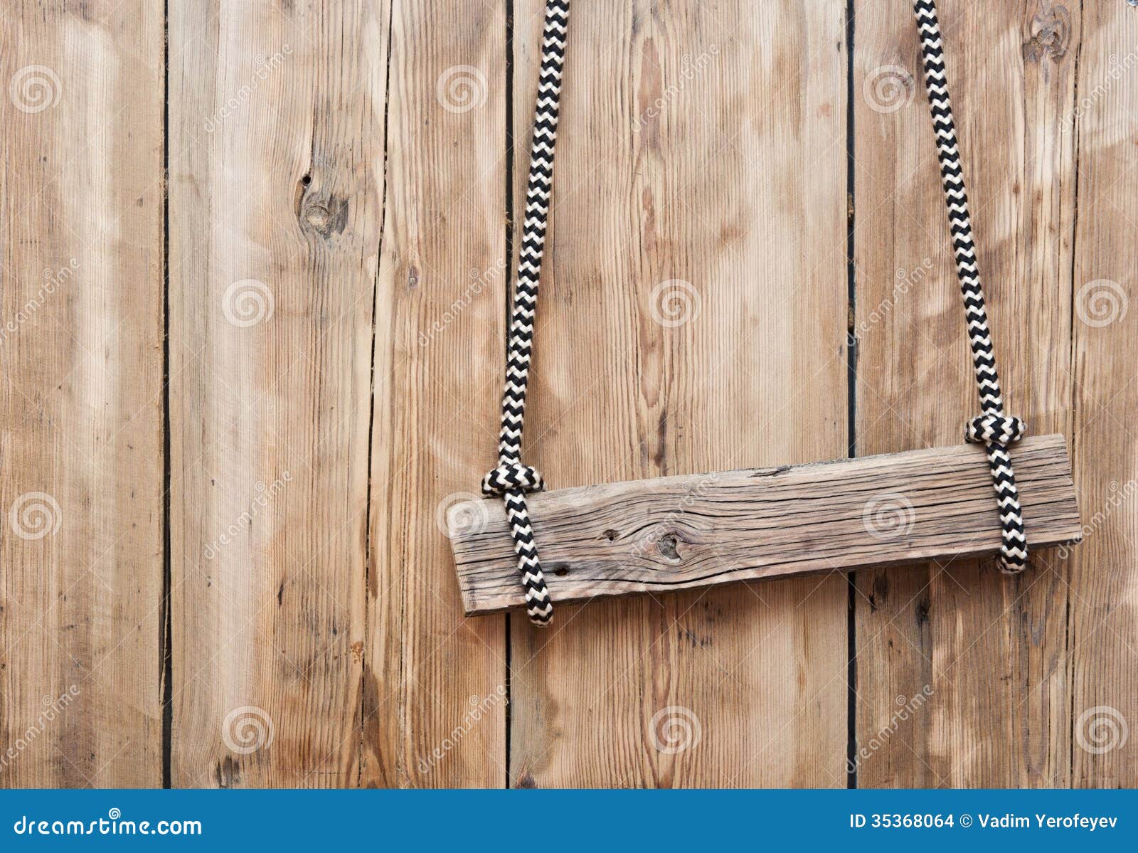 Letrero De Madera En Blanco Foto de archivo - Imagen de oscuro, cierre ...