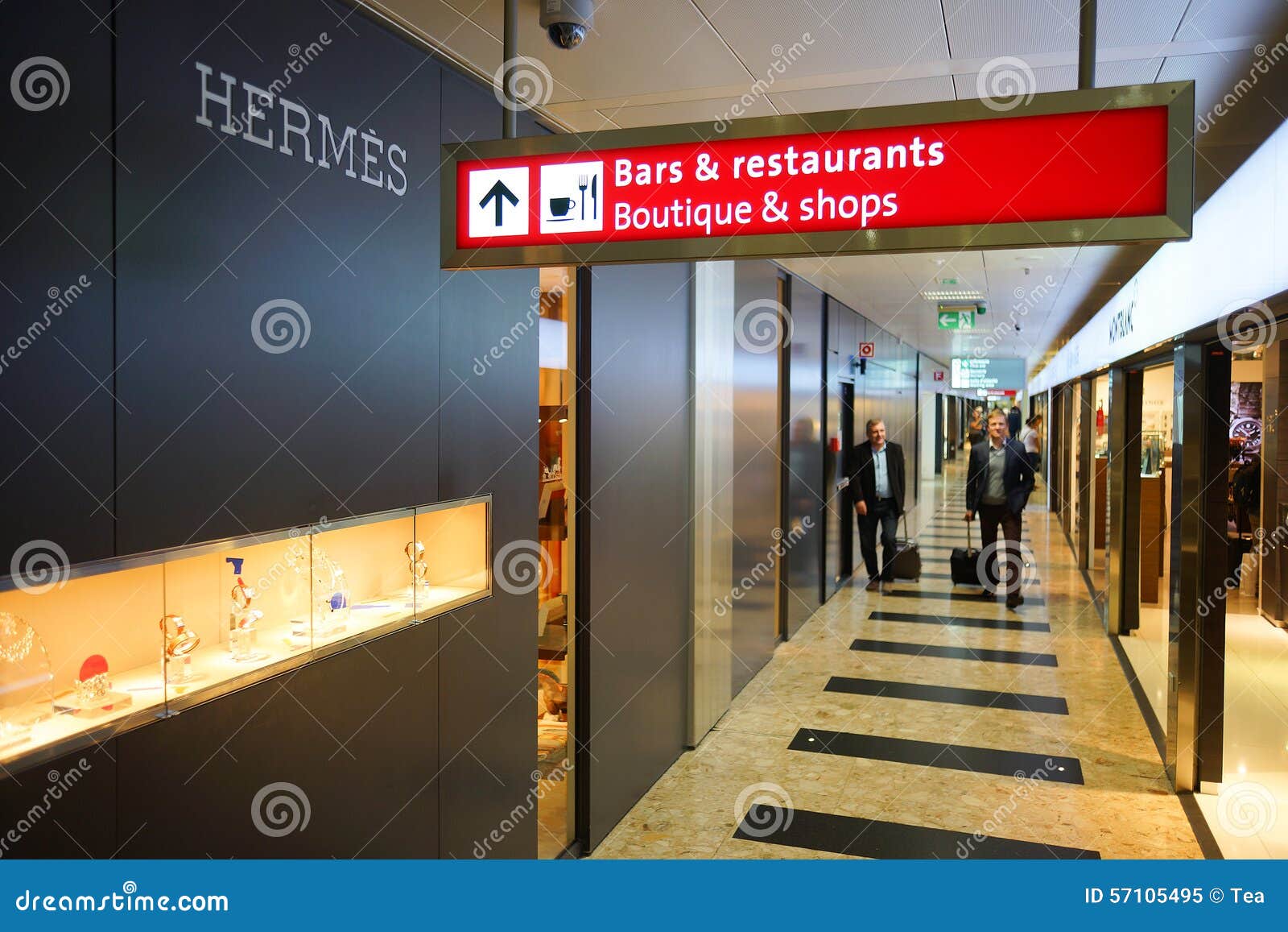 Letrero En Interior Del Aeropuerto Imagen editorial - Imagen de europa ...