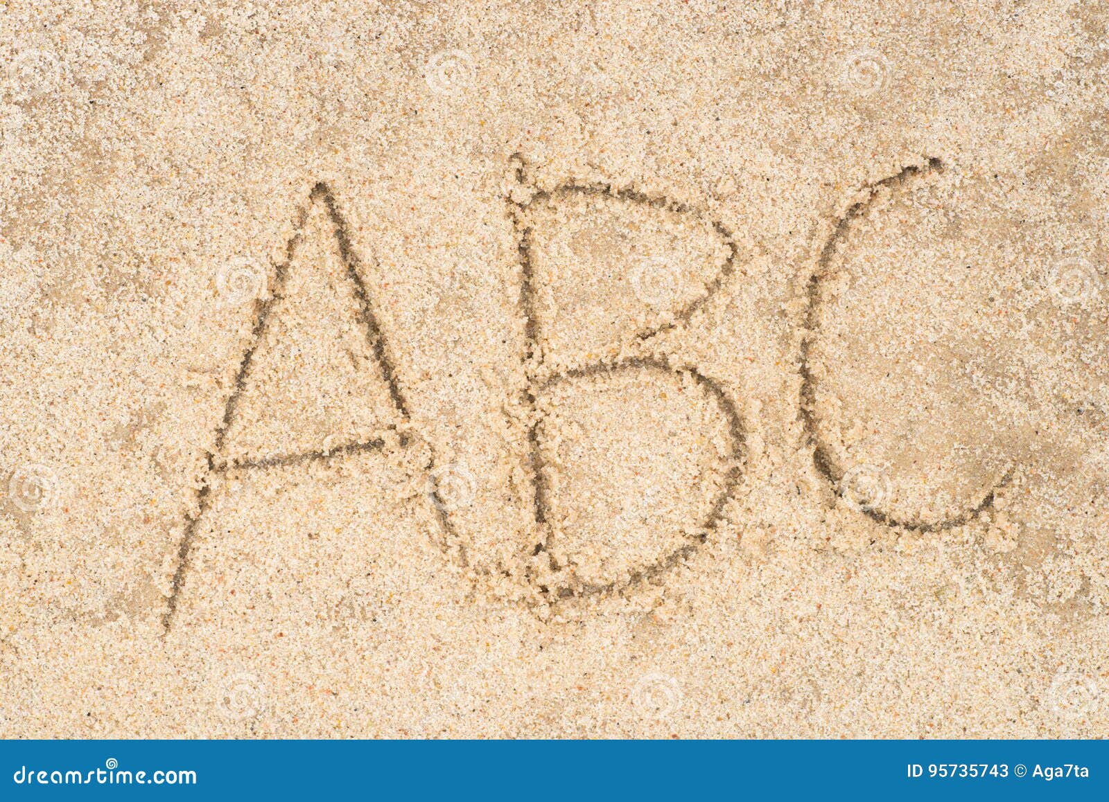 Lettere Di ABC Scritte in Sabbia Immagine Stock - Immagine di imparare ...
