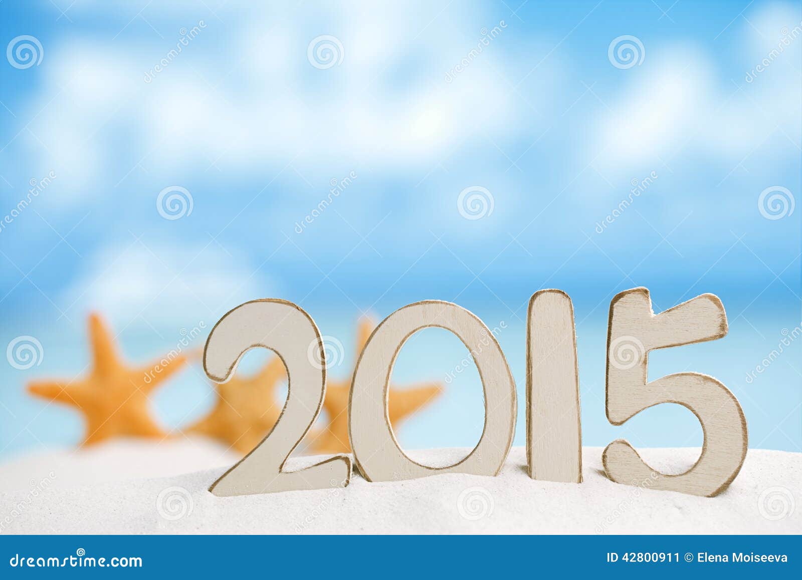 2015 Letters with Starfish, Ocean ,white Sand Beach Stock Image - Image ...