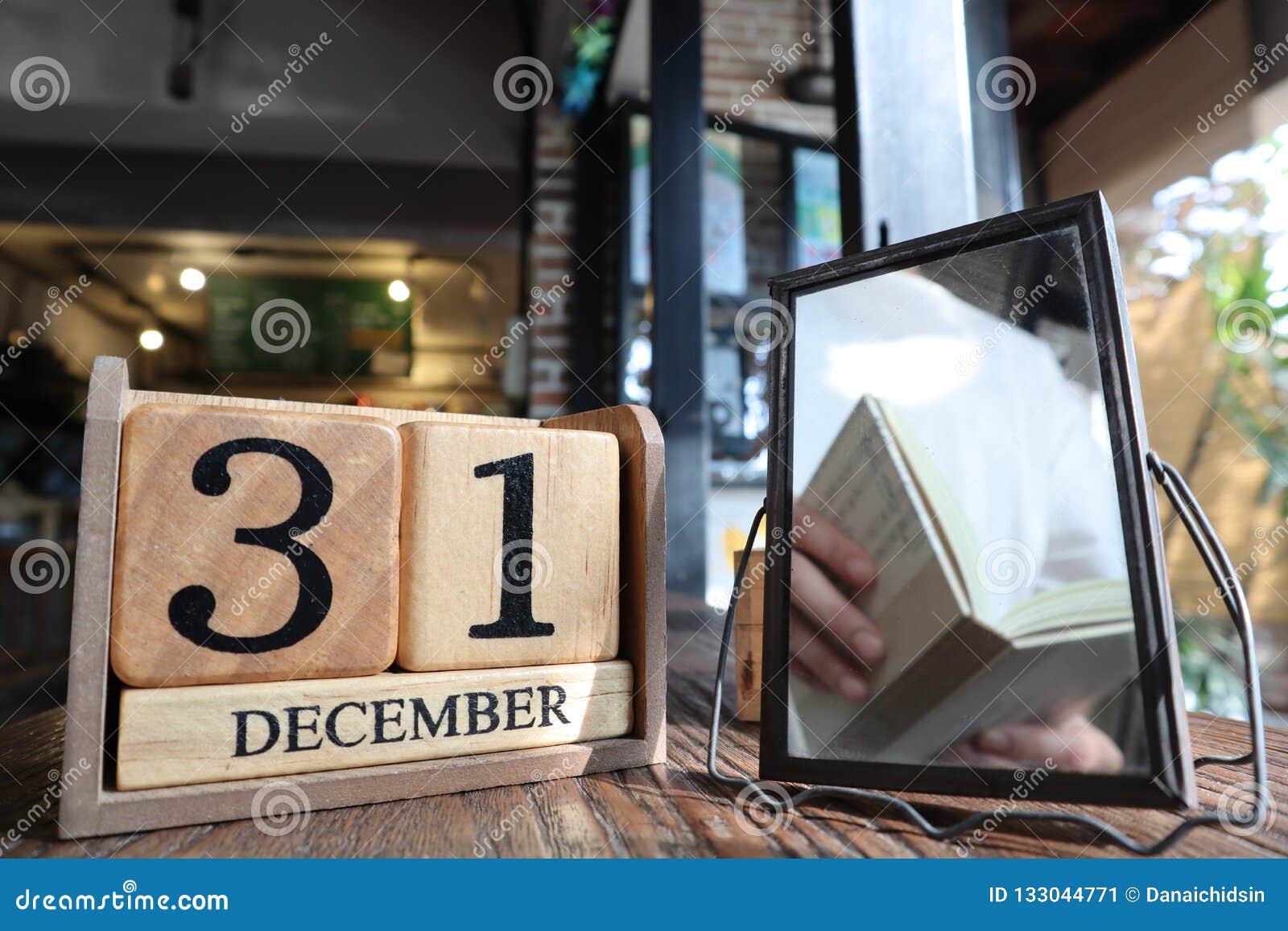 Letzter Tag des Jahres stockbild. Bild von tageslicht - 133044771