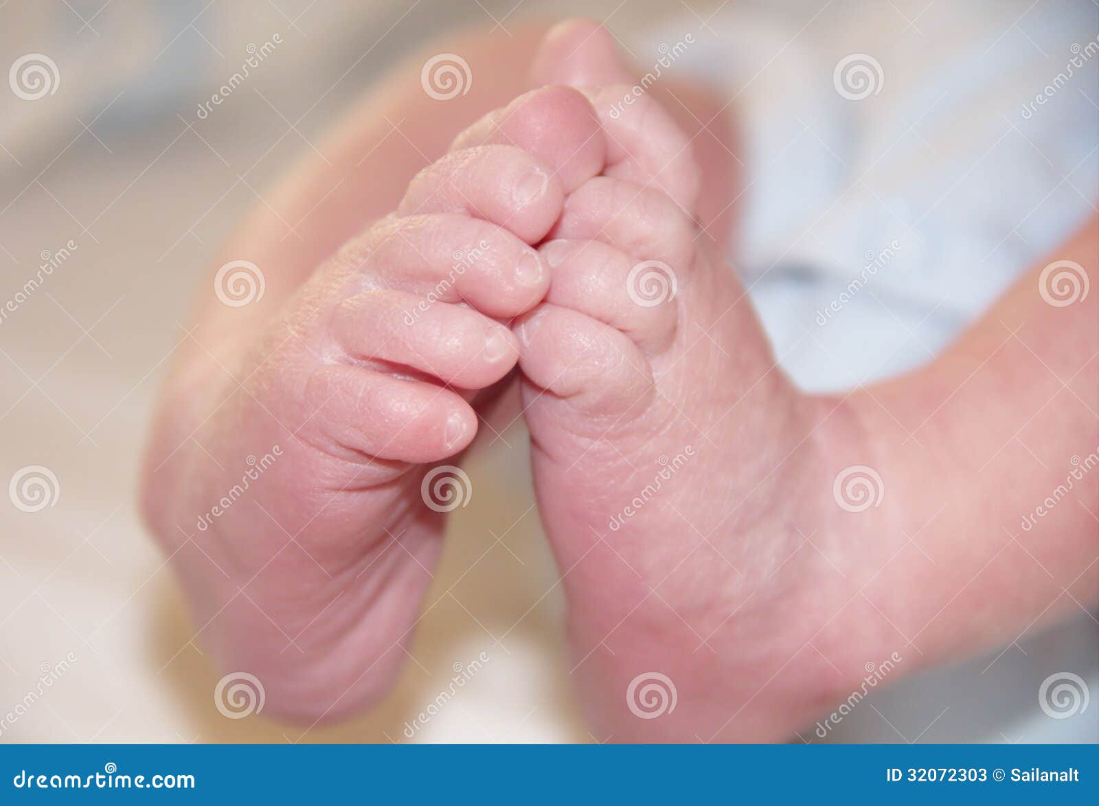 Leuke Tenen Van Pasgeboren Baby Stock Afbeelding - Image of verjaardag ... Leuke Tenen Van Pasgeboren Baby Stock Afbeelding - Image of verjaardag ...