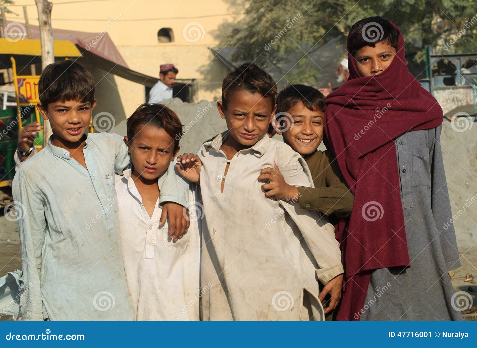 Leute in Pakistan redaktionelles foto. Bild von besetzt - 47716001