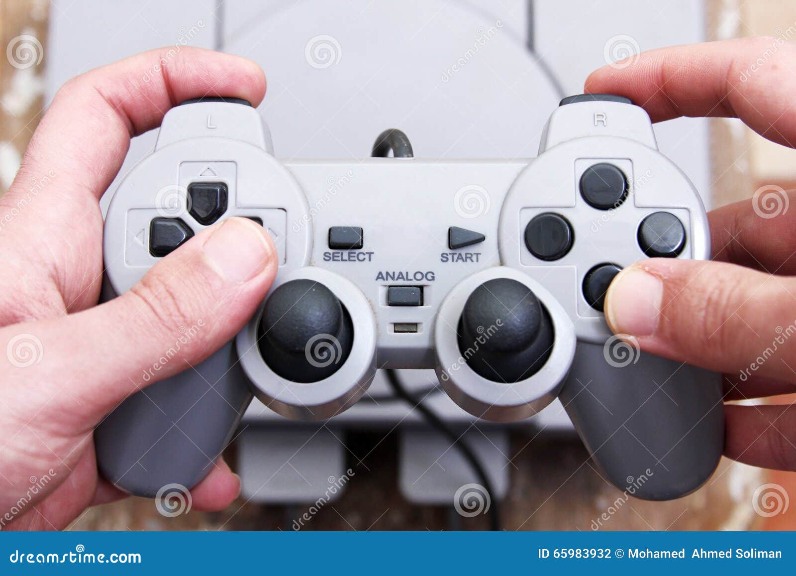 Leva Di Comando Della Stazione Del Gioco Con Il Playstation Fotografia ...